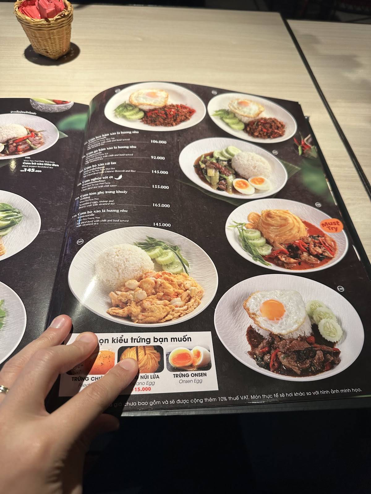 Menu at Som Tum Thai - Vincom Metropolis restaurant, Hanoi