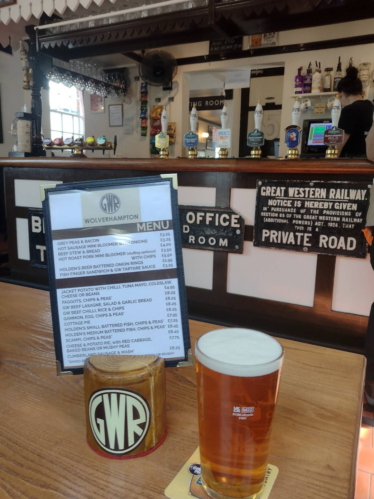 Menu at The Great Western pub & bar, Wolverhampton, Corn Hill