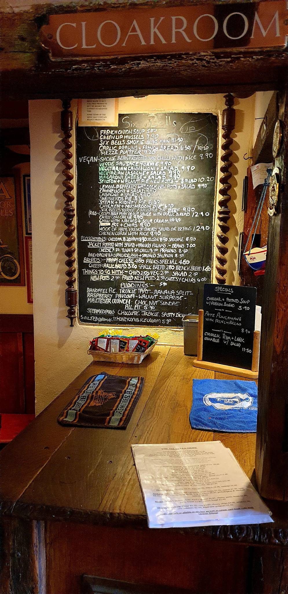 Menu at The Six Bells Chiddingly pub & bar, Chiddingly
