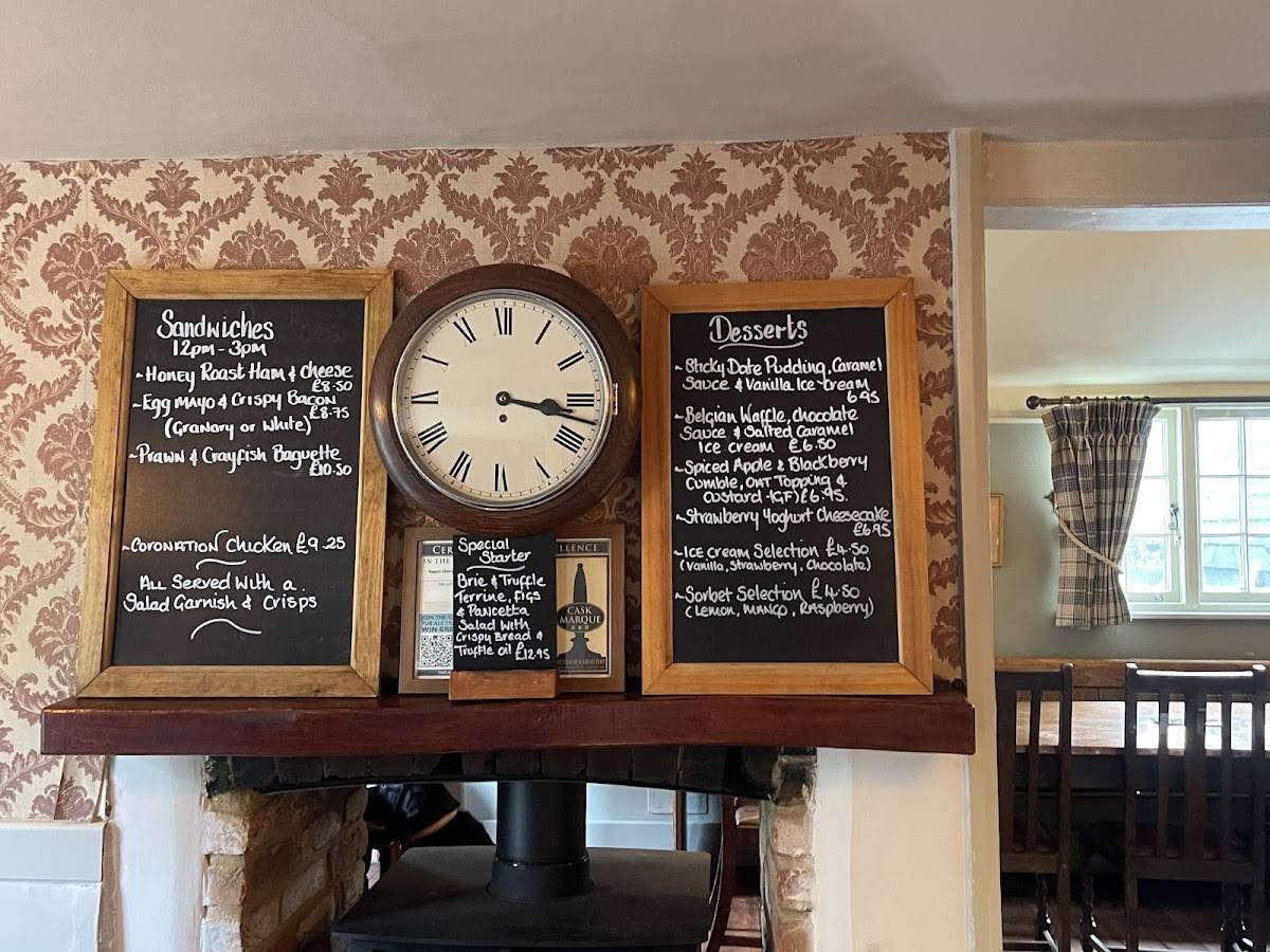Menu at The Viper Mill Green pub & bar, Ingatestone