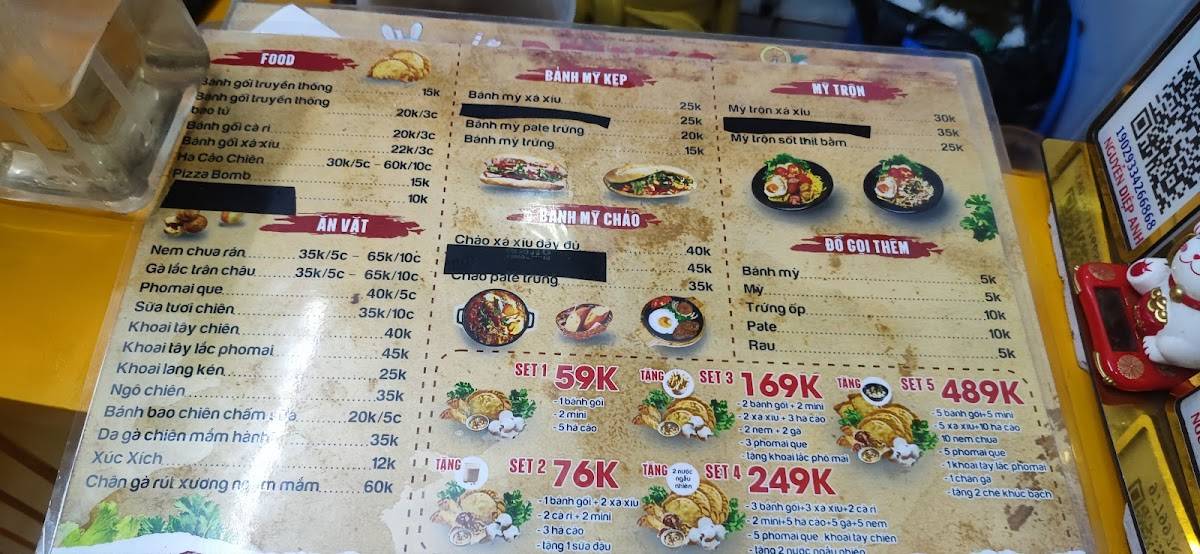 Menu at Tiệm bánh gối xá xíu restaurant, Hanoi, 101D3 P. Đặng Văn Ngữ