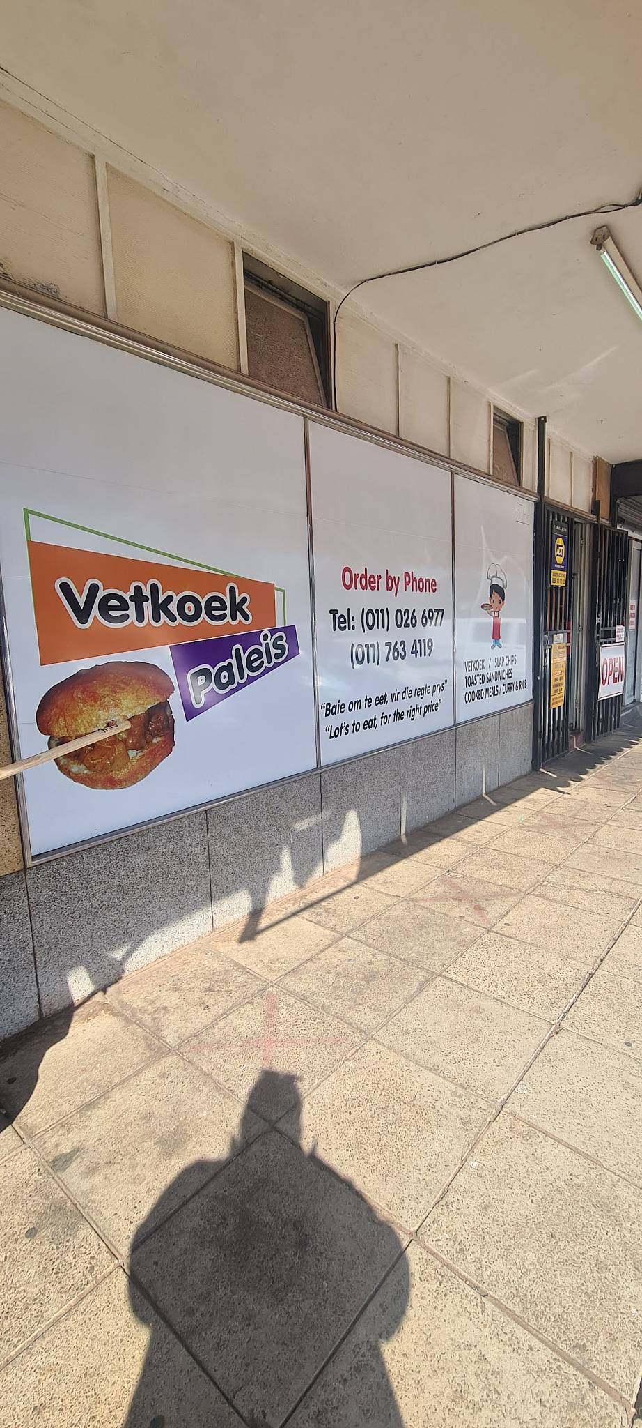 Menu at Vetkoek Paleis restaurant, Roodepoort, 37A Anstruther St