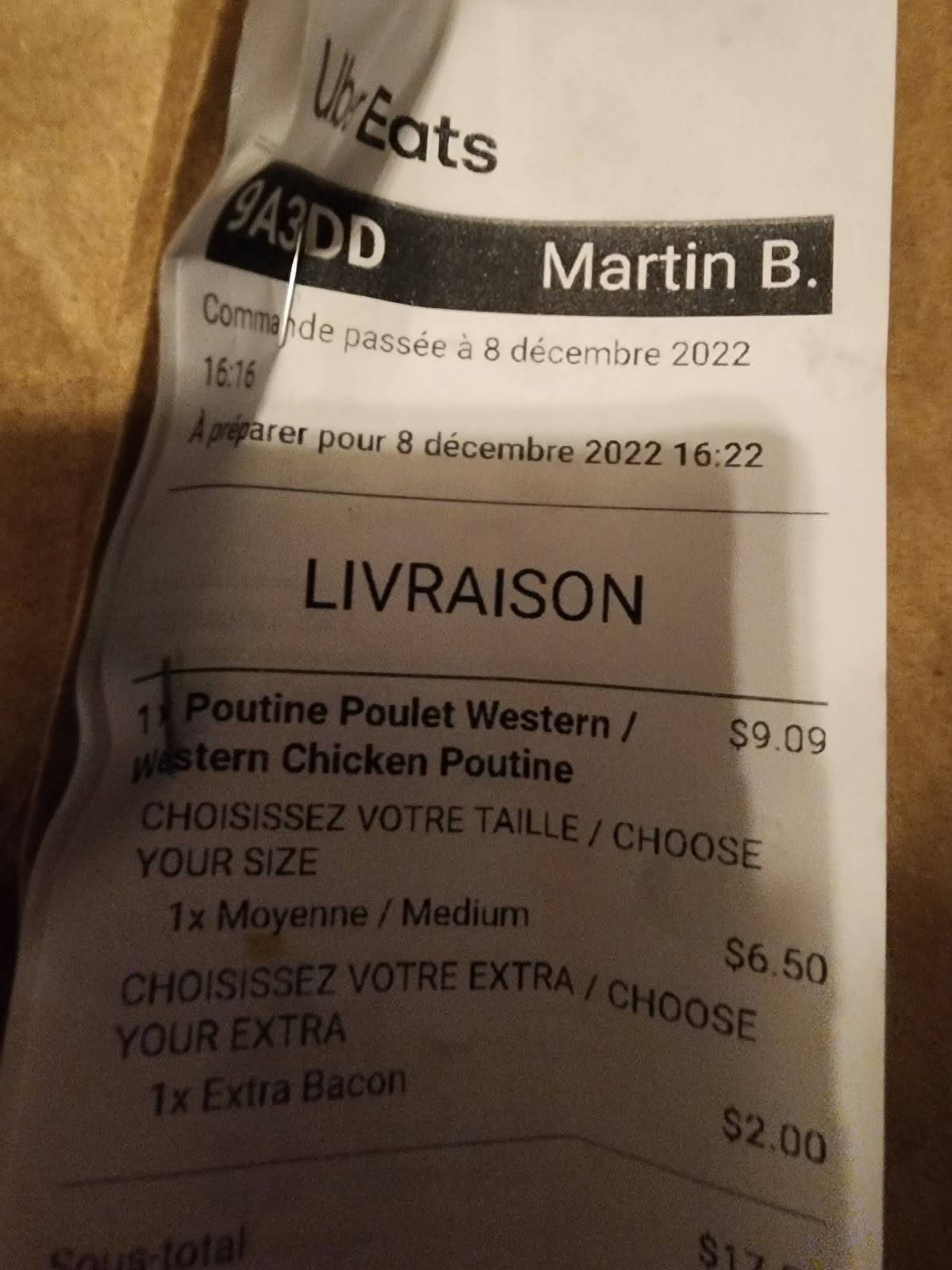 Menu au Votre Poutine restaurant, Québec, Bd de l'Ormière