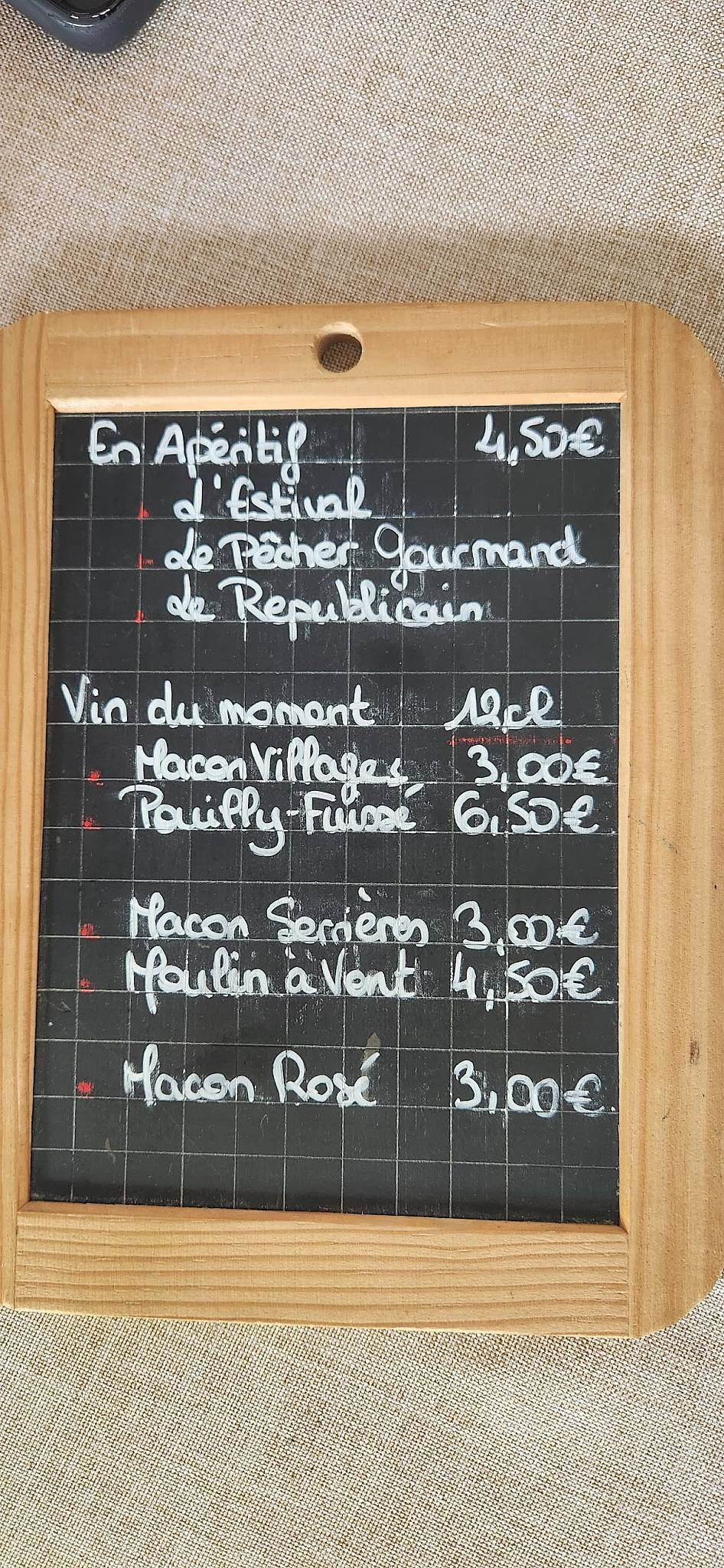 Menu au Auberge des 2 Roches restaurant, Vergisson