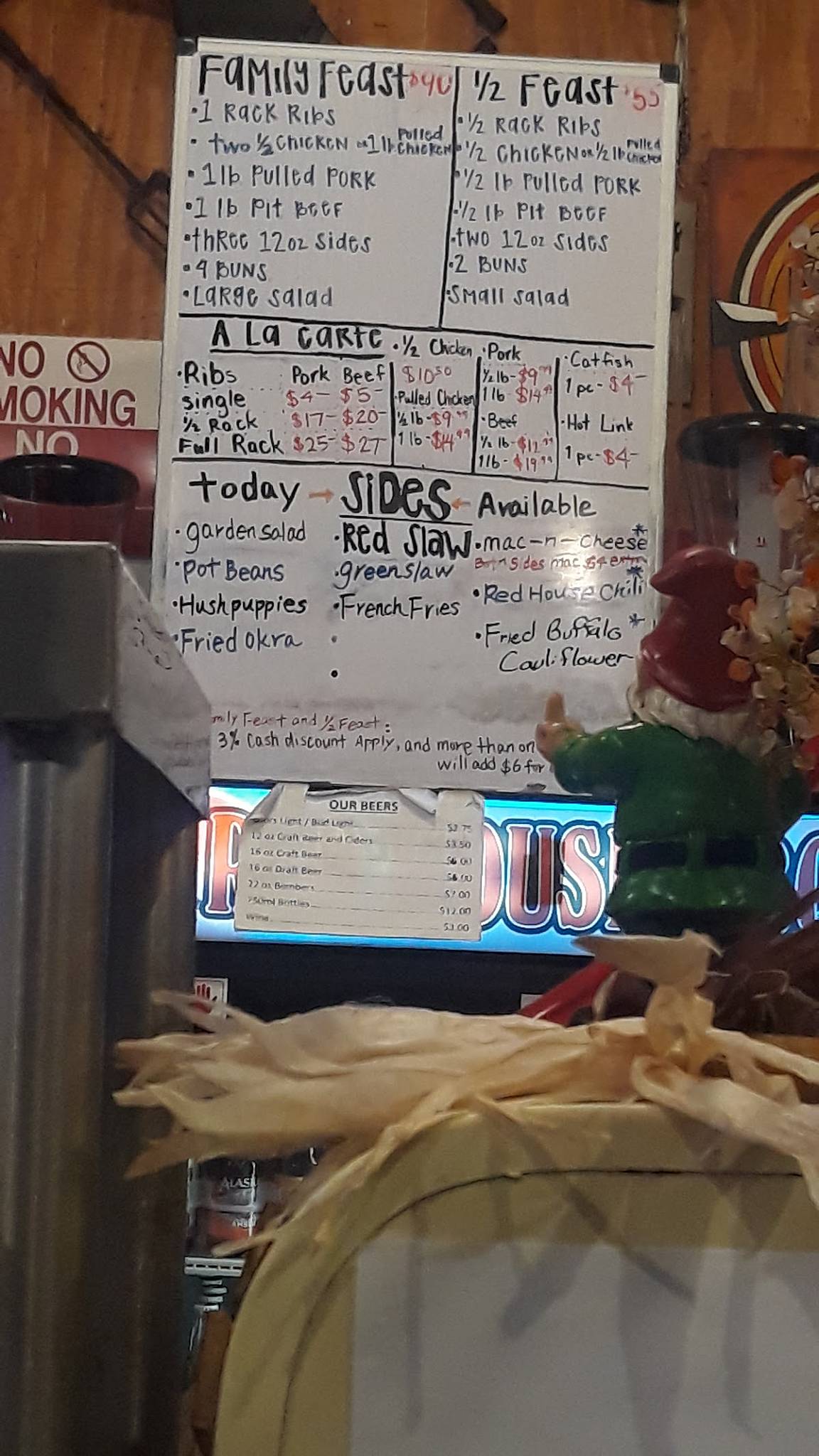 Menu at Red House BBQ, Tehachapi, 426 E Tehachapi Blvd
