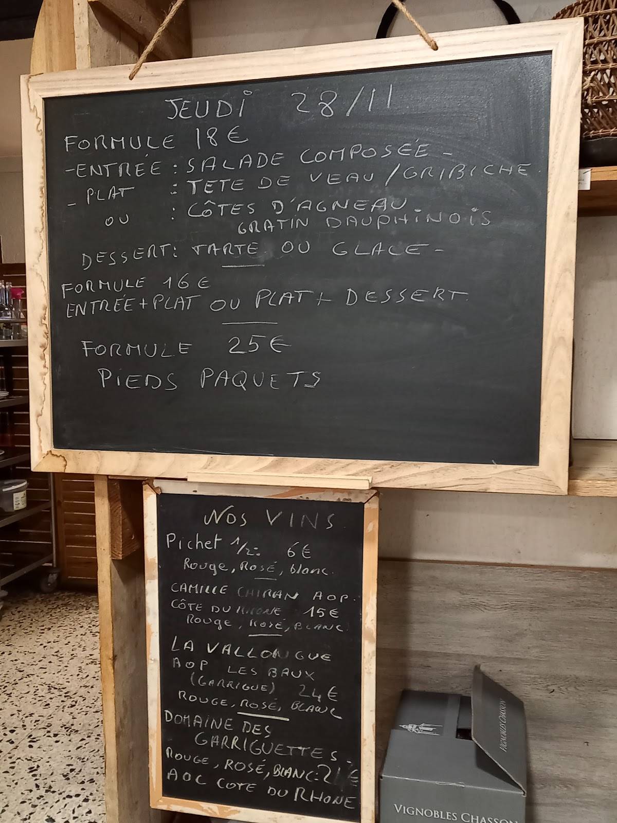 Menu at Bar du Cours Chez Roland, Mollégès