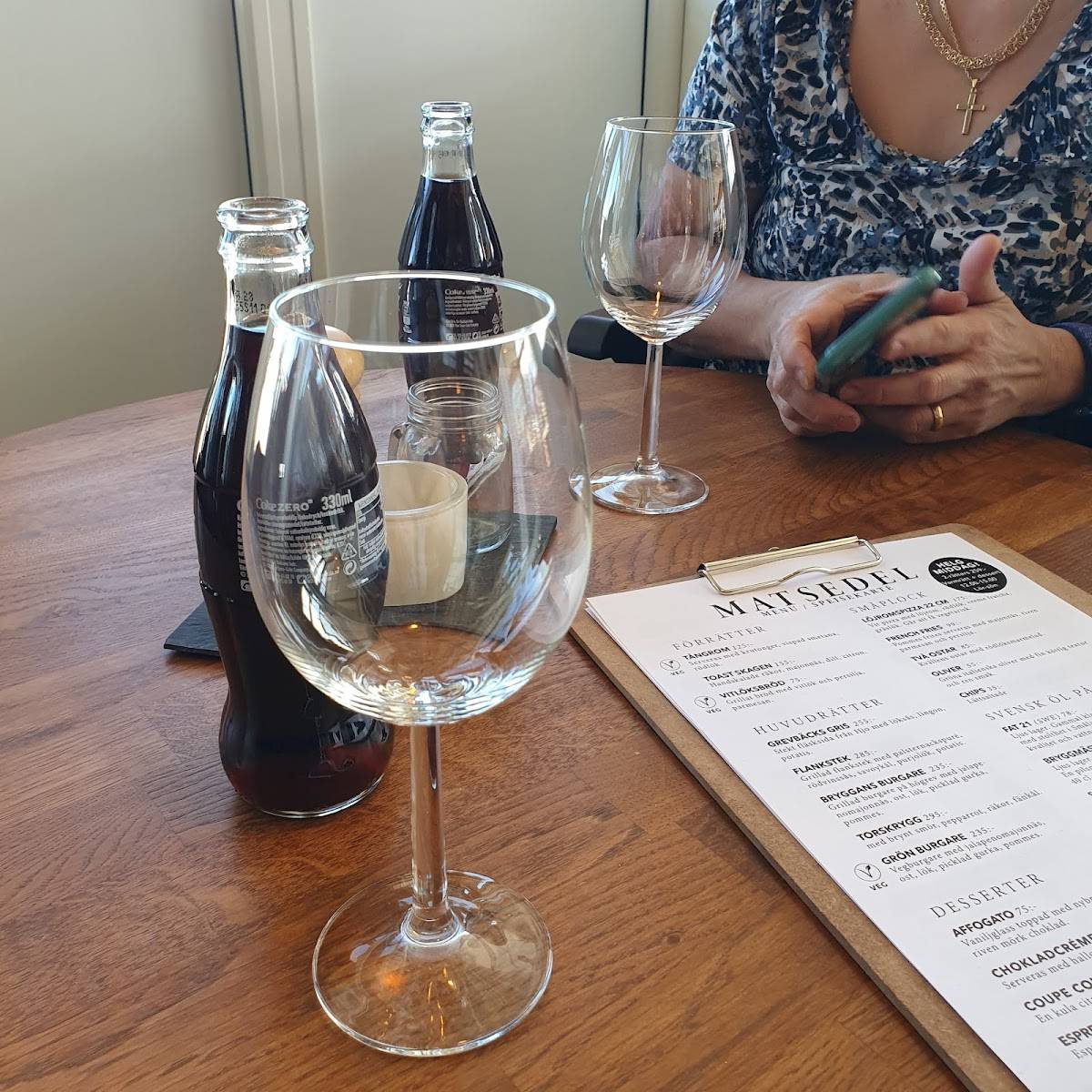 Carta del café Restaurang Bryggan, Hjo Hamn, Hjo