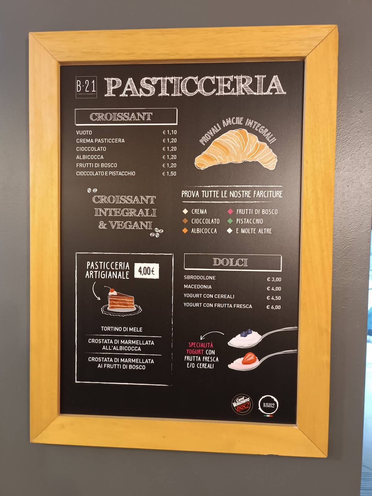Menu at Caffè Vergnano cafe, Milan, Via Cesare Battisti