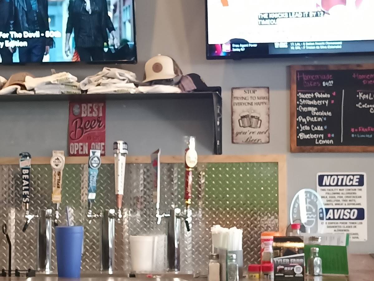 Menu at Comeback Burger restaurant, Petersburg