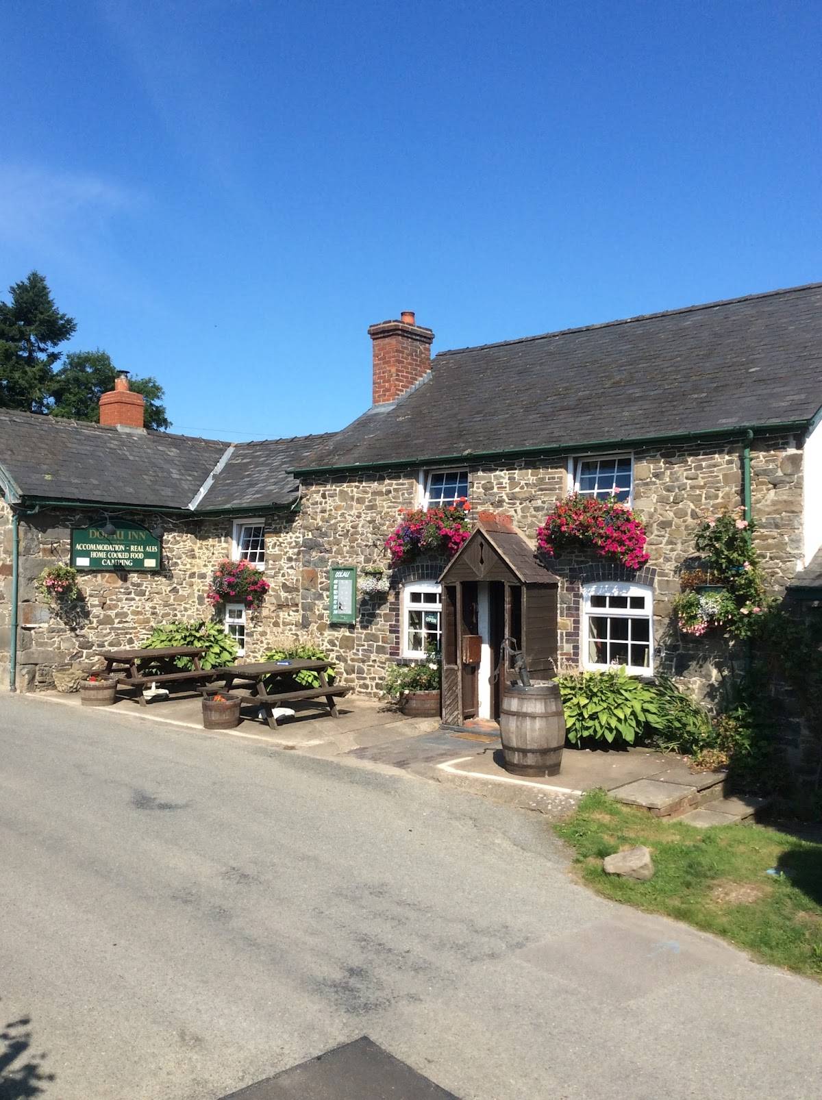 Carta del pub y bar Dolau Inn & bunk house., Newtown