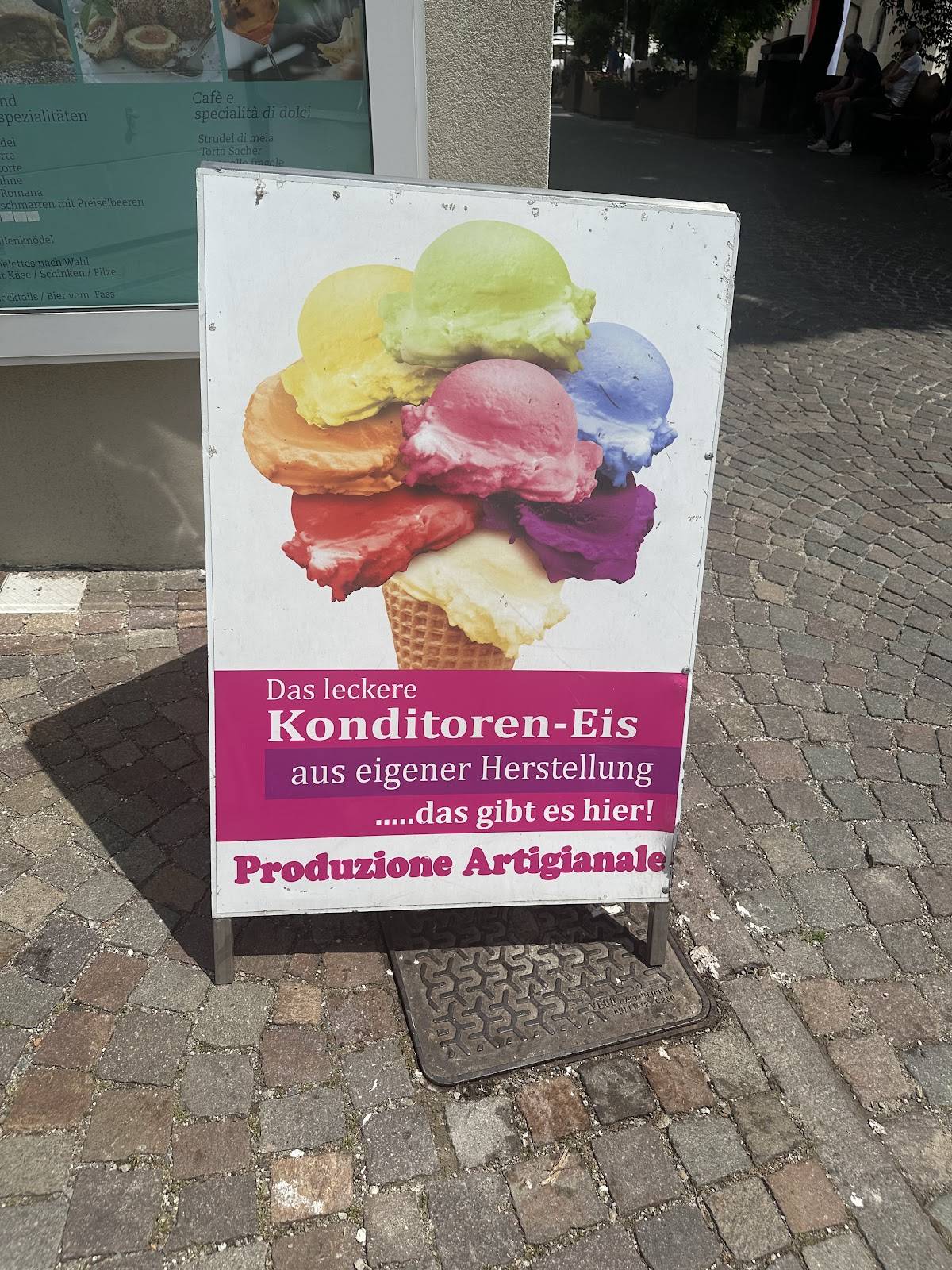 Speisekarte von Café Tirol Eisdiele, Dorf Tirol