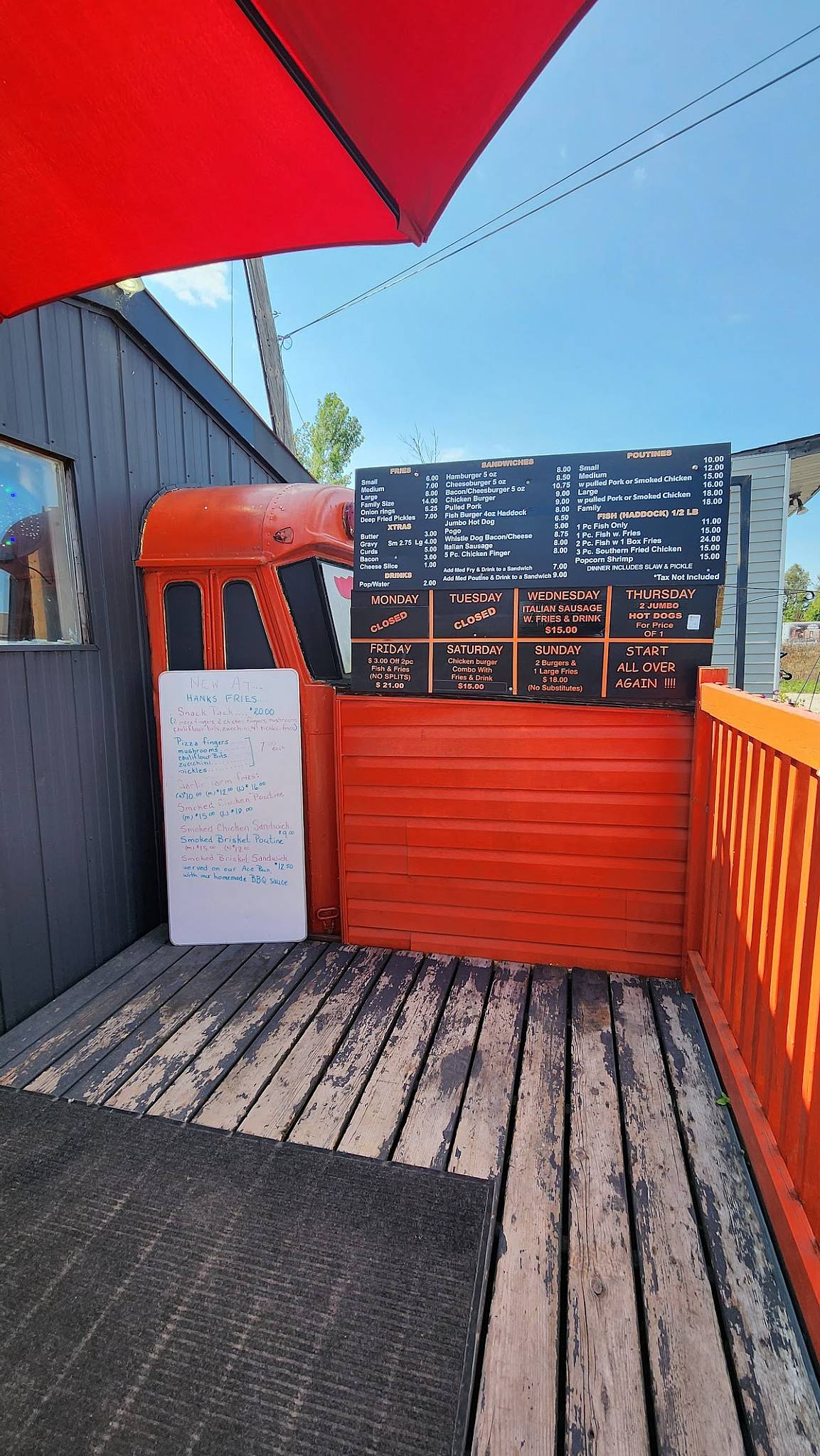 Menu at Hanks Fries and BBQ, Smiths Falls