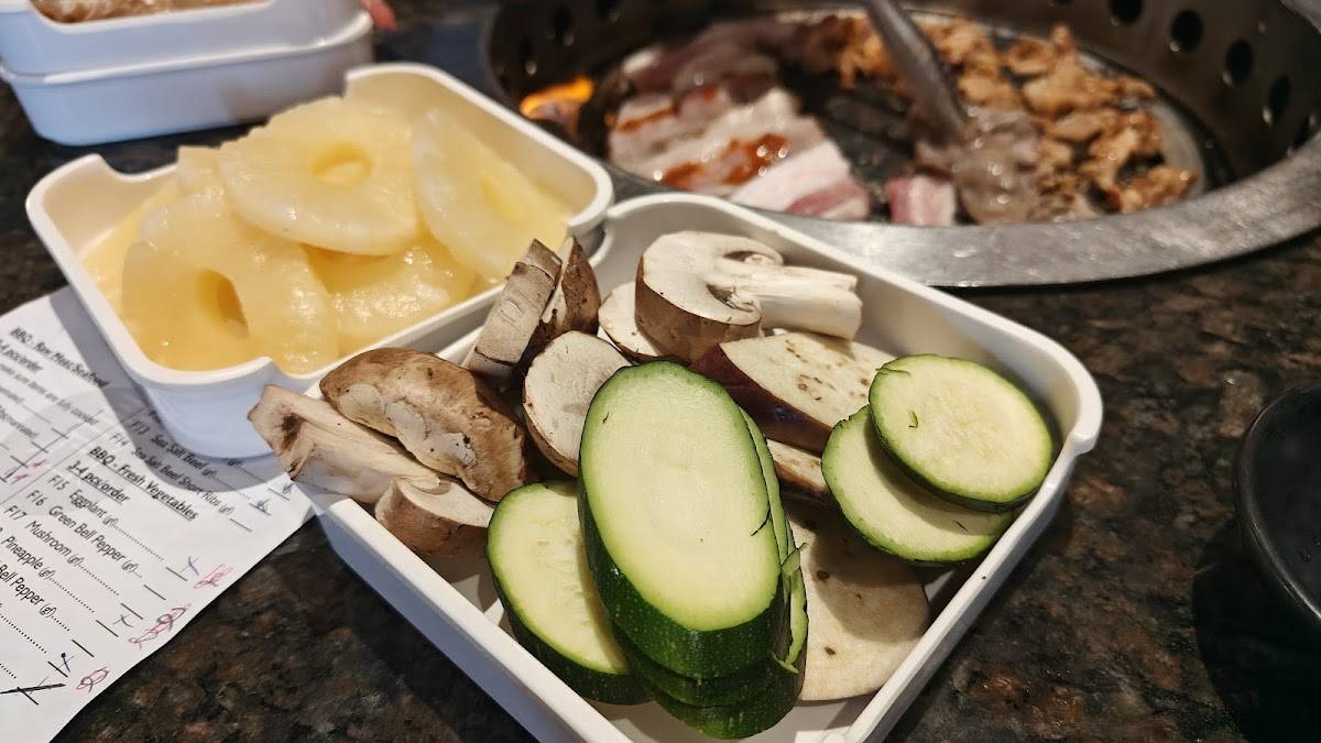 Menu at IGI BBQ & Sushi Bistro, Winnipeg