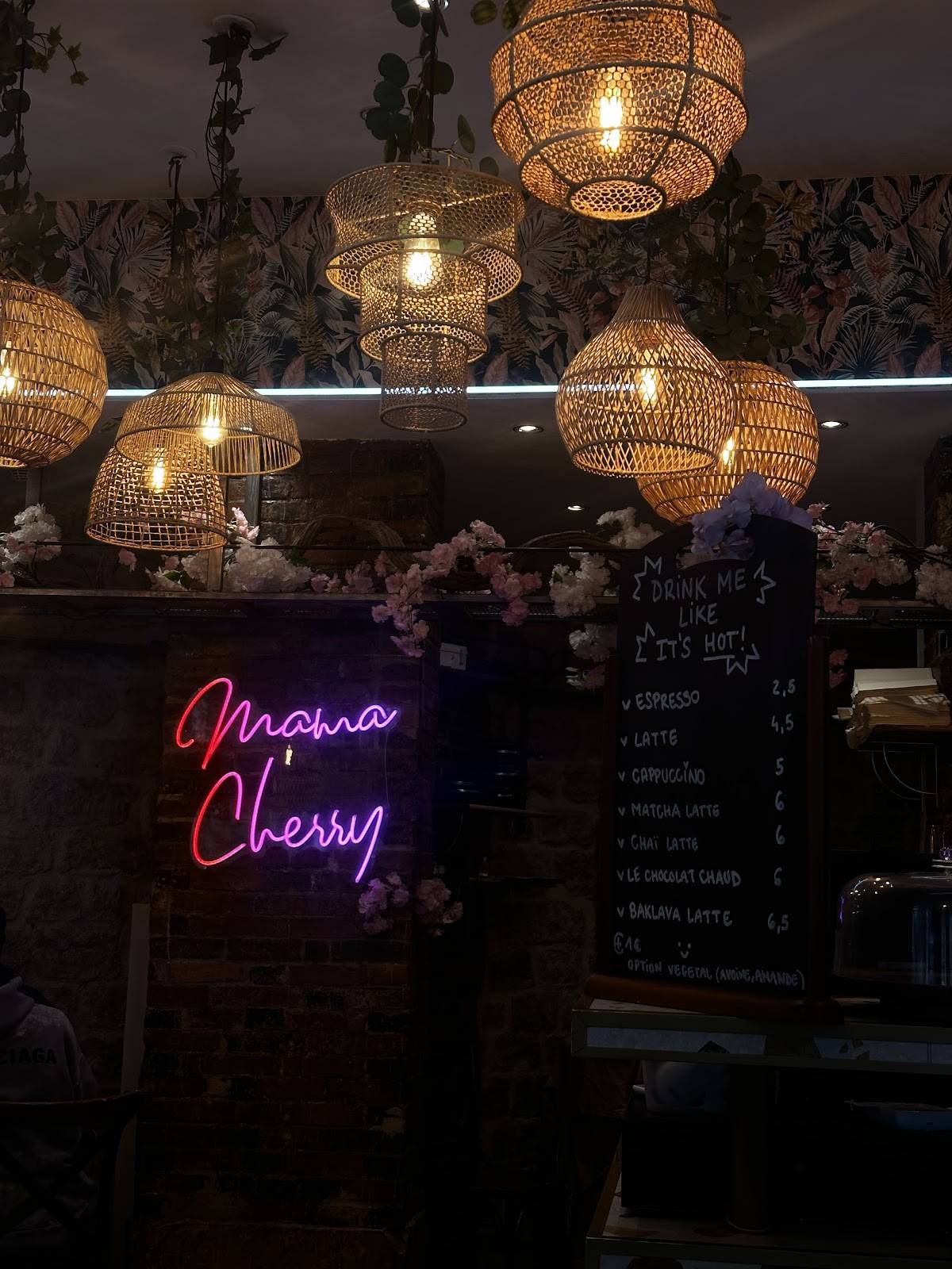 Menu at Mama Cherry restaurant, Paris