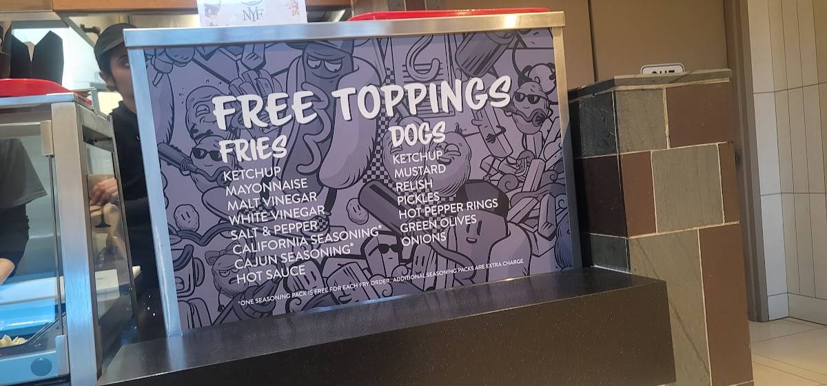 Menu at New York Fries St. Vital fast food, Winnipeg, St Mary's Rd #153