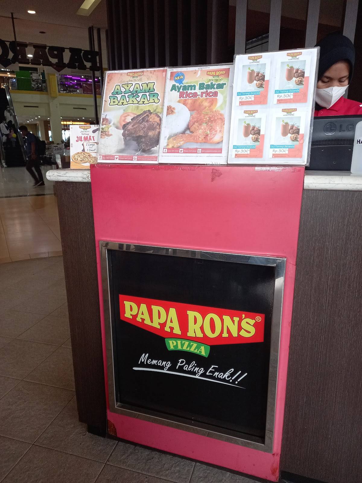 Menu at Papa Ron's Pizza restaurant, Ternate