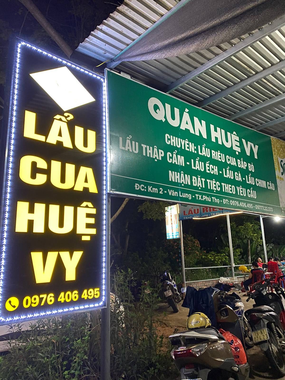 Menu at Quán Lá Huệ Vy restaurant, Vietnam