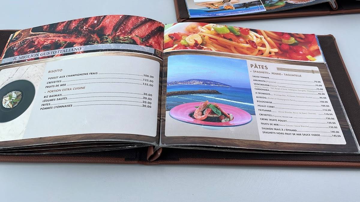 Menu au Cafe RR Ice, Tanger, Q6QR+827