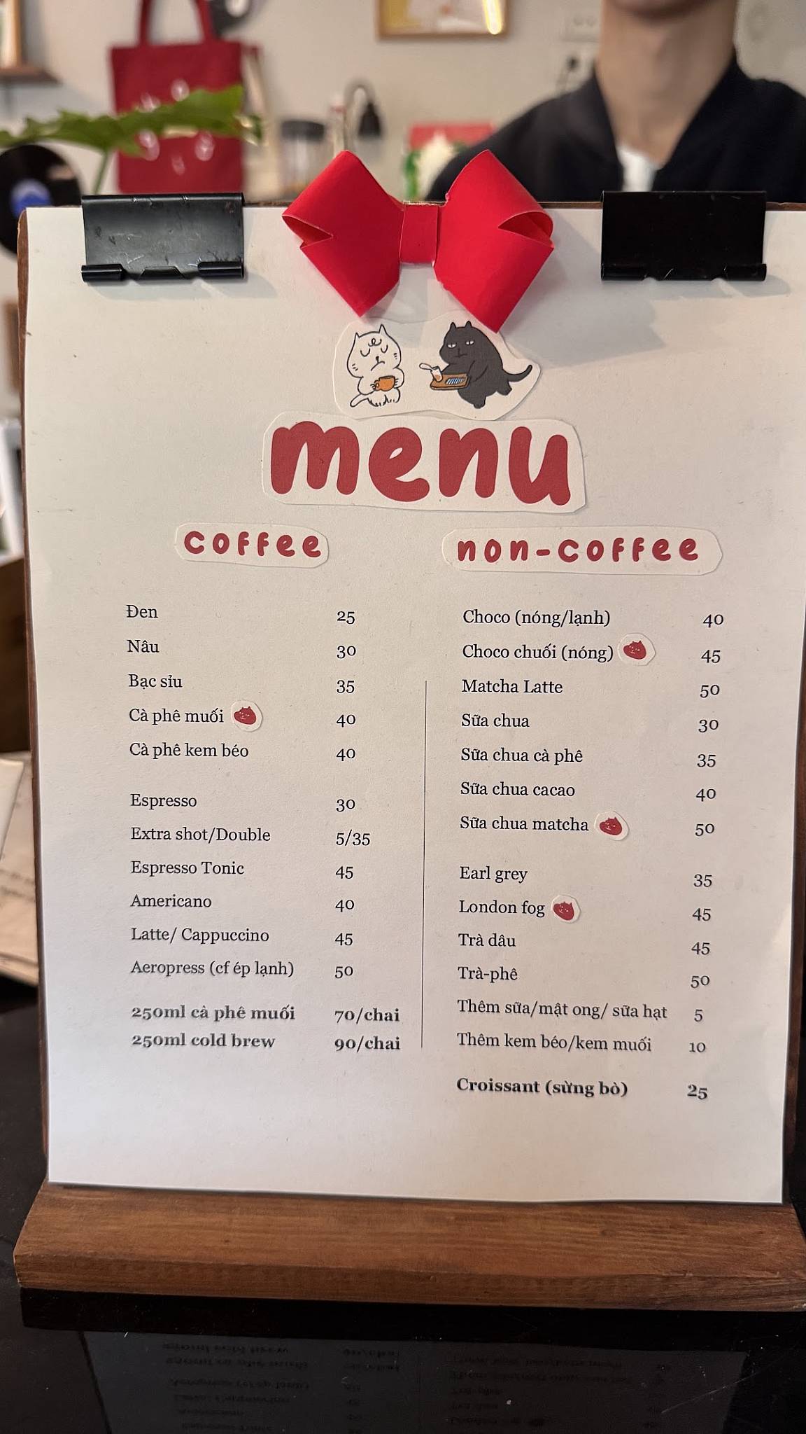 Menu at Bao Giờ cafe, Hanoi
