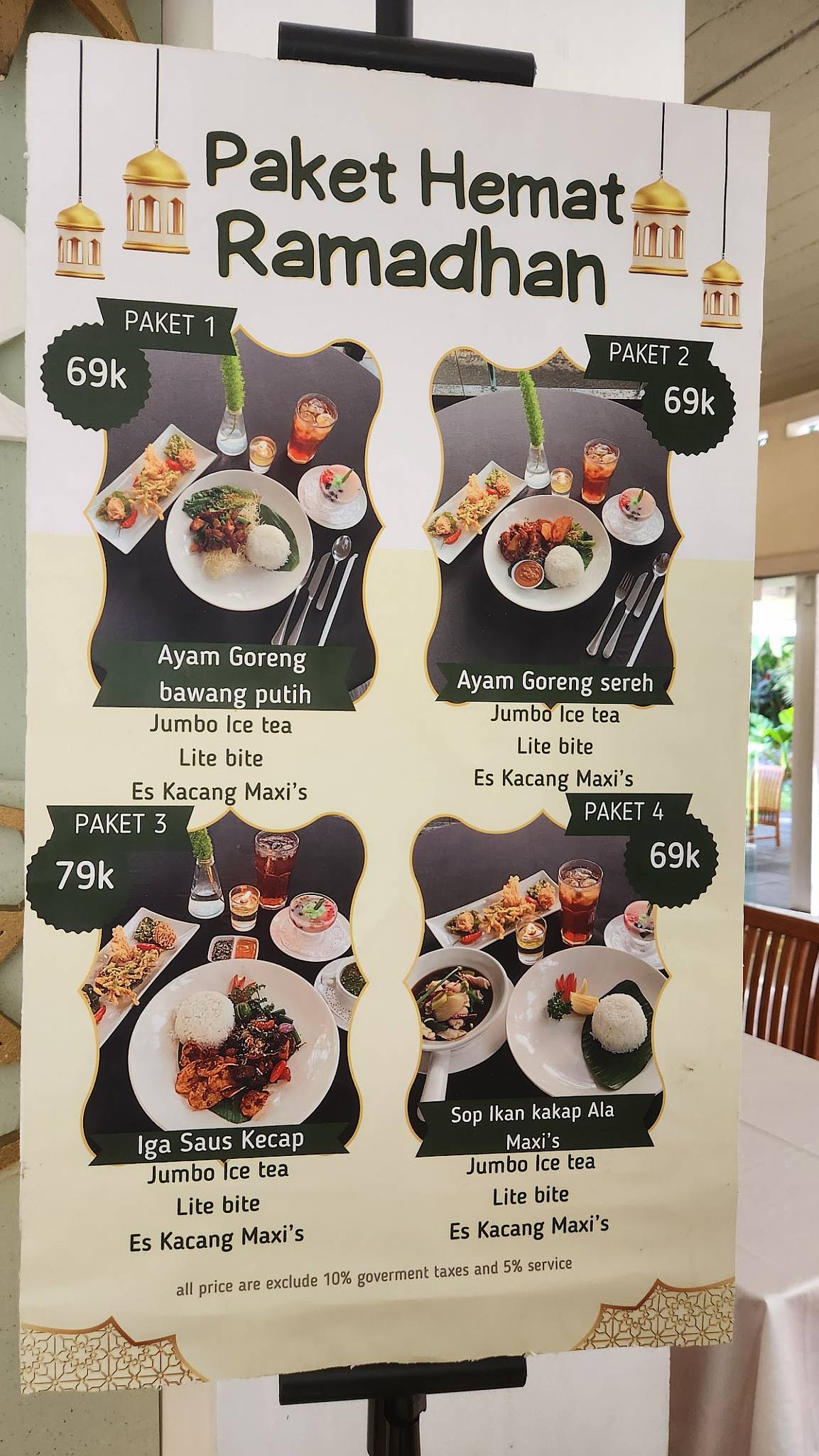 Menu at Maxi’s Resto restaurant, Bandung, Jl. Gunung Agung No.8