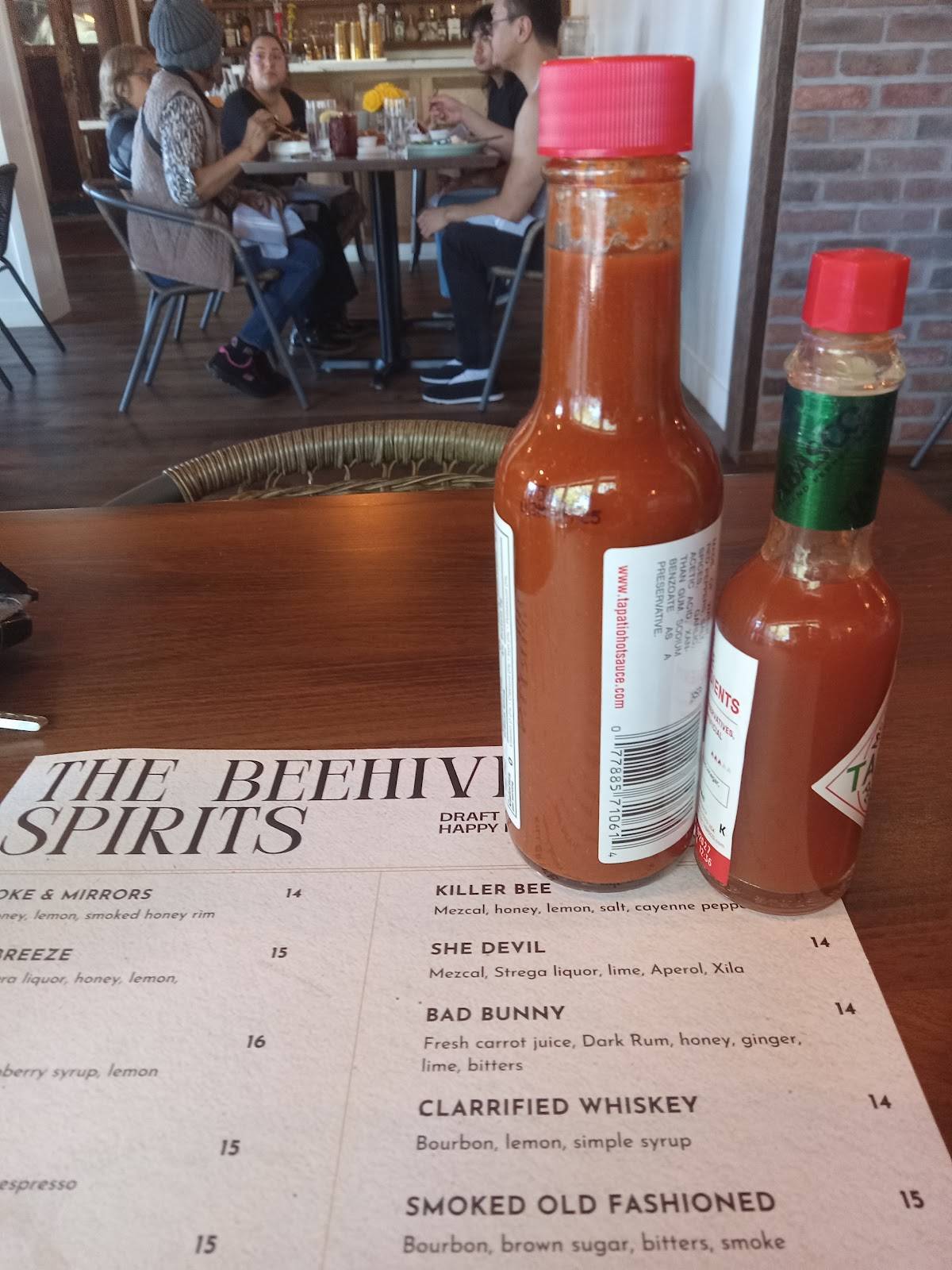 Menu at The Beehive pub & bar, Ukiah