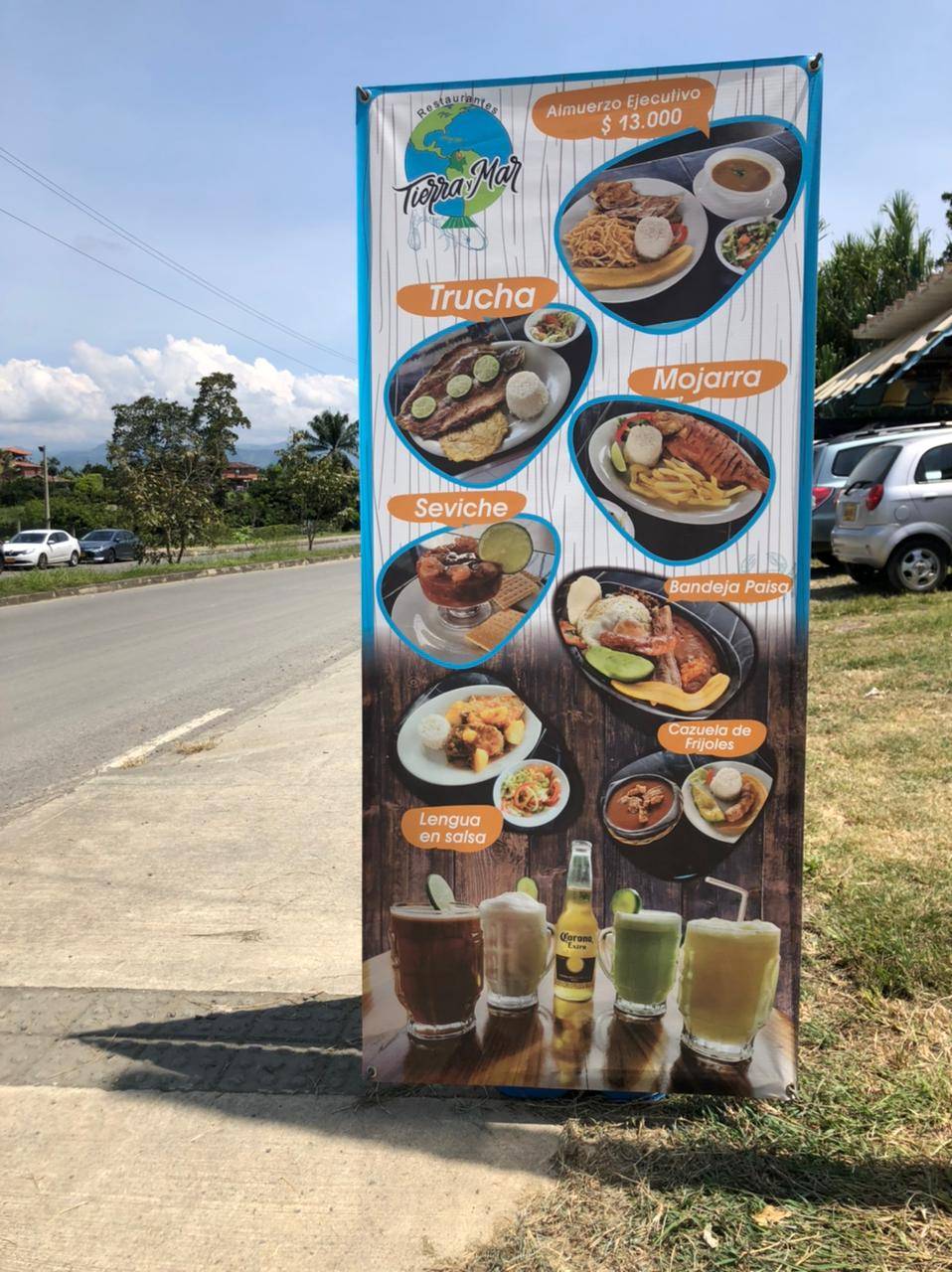 Menu at Restaurante tierra y mar, Colombia