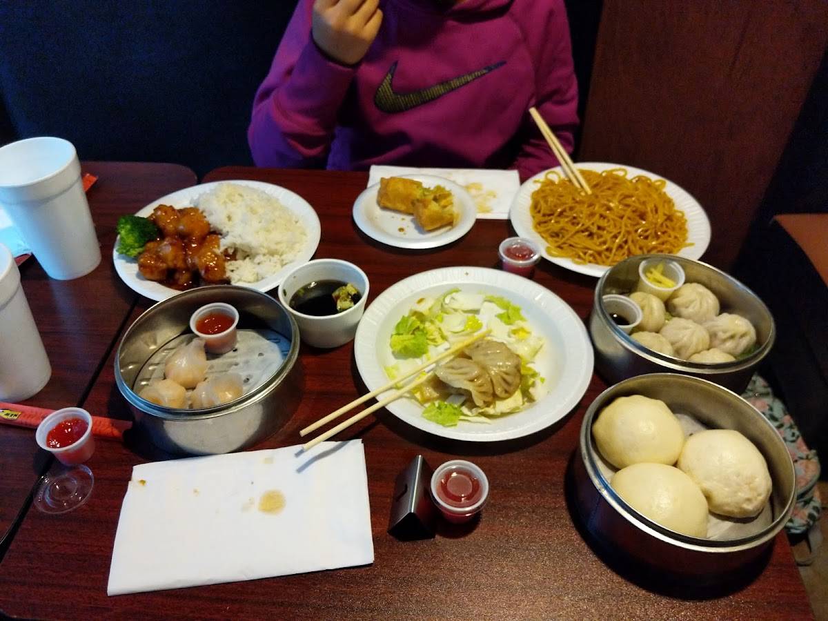 Menu at Royal Mandarin Express restaurant, Terre Haute, 11 Meadows ...