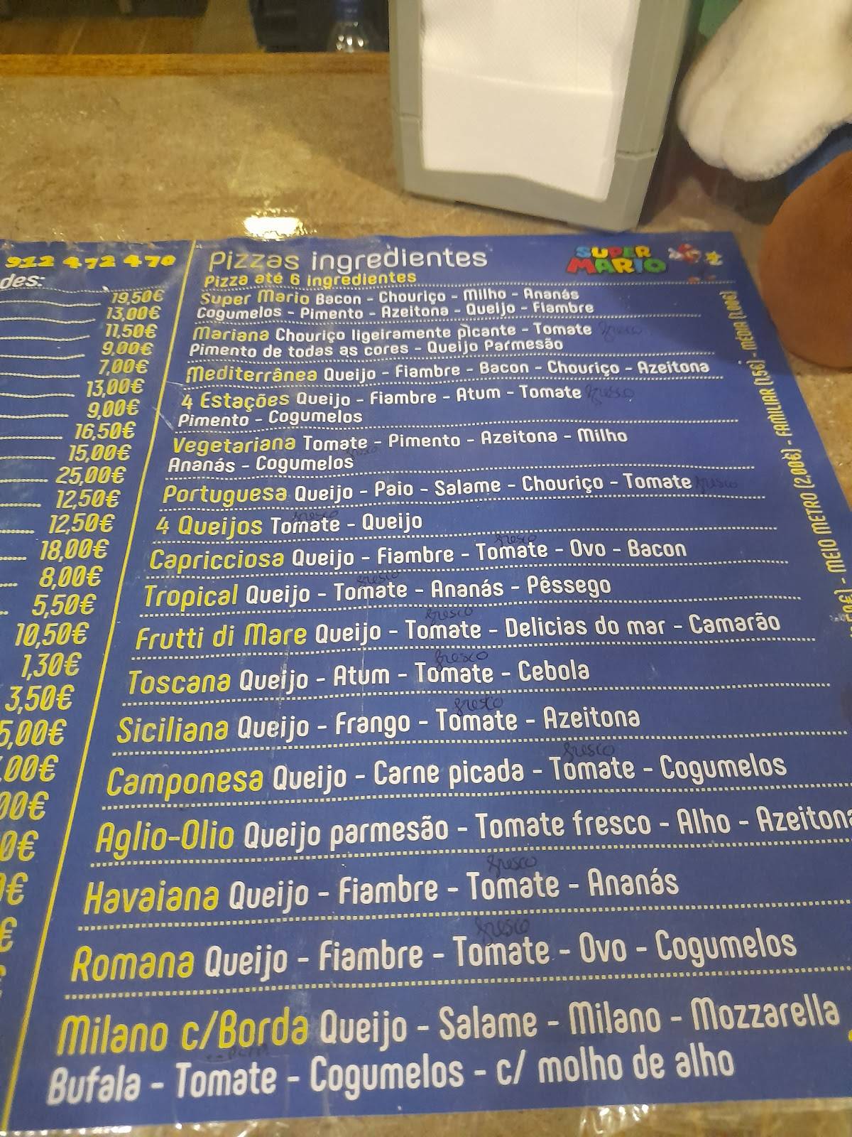Menu em Super Mario Pizzaria, Valadares