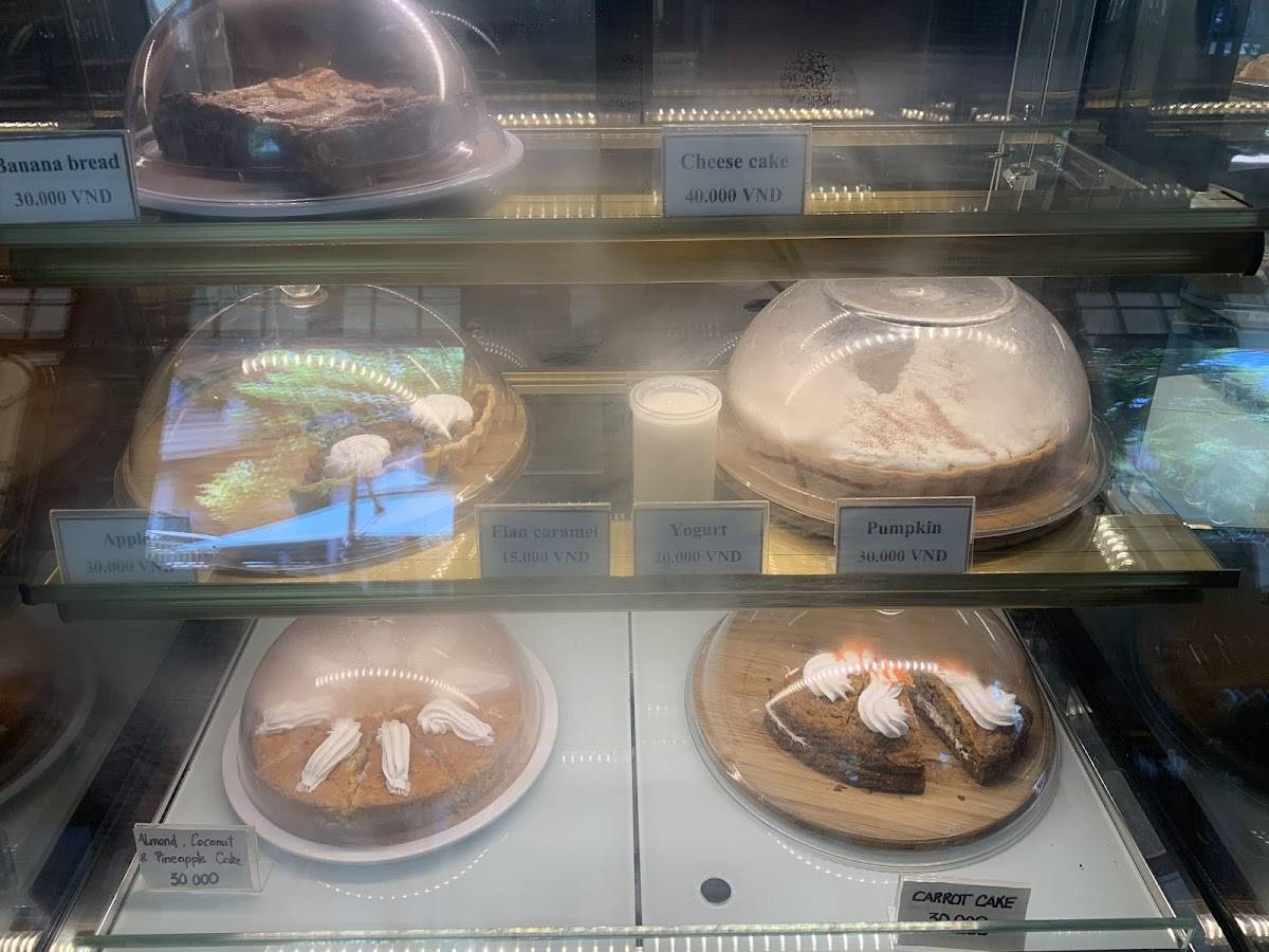 Menu at Thanh Tam Bakery and Coffee, Da Nang, The corner of