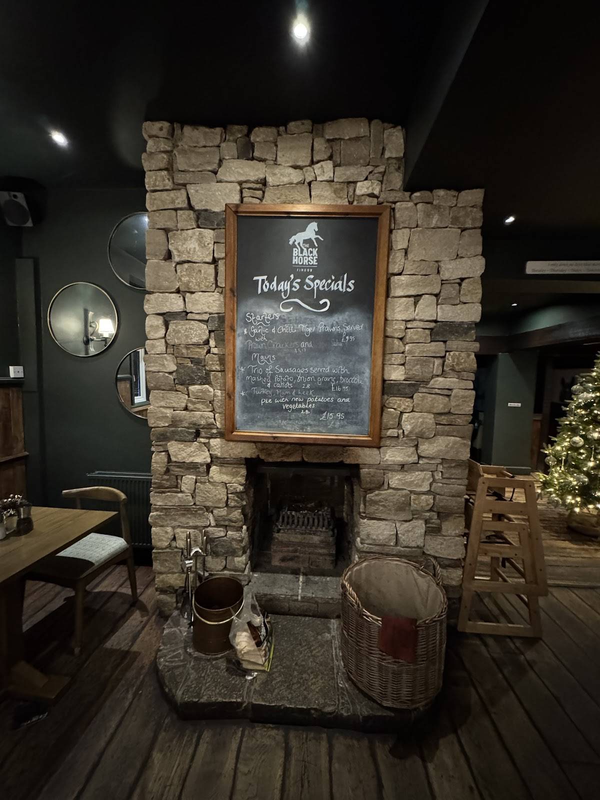 Menu at The Black Horse Inn, Findon pub & bar, Worthing, High St