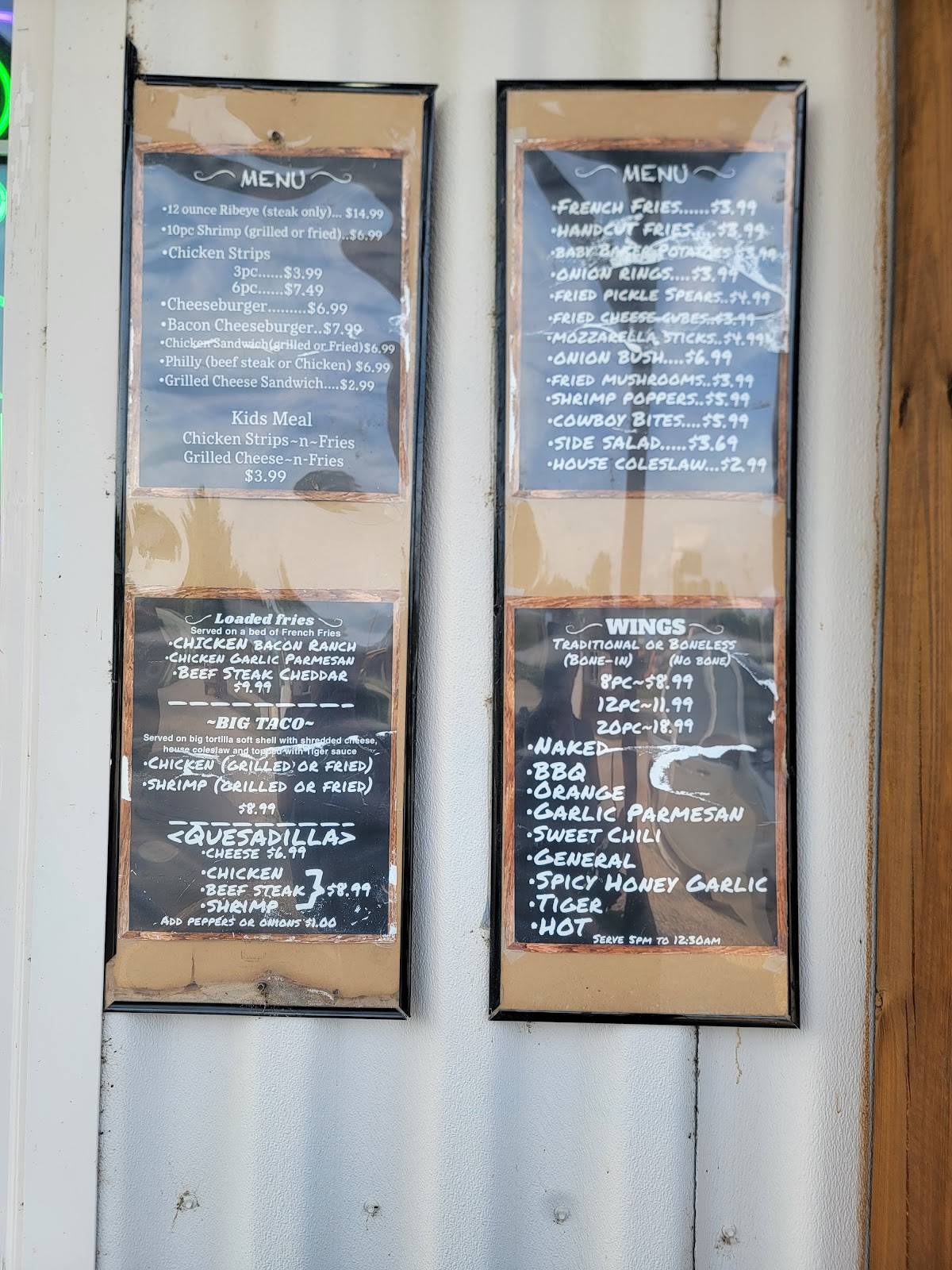 Menu at The Wet Spot Bar, Eminence