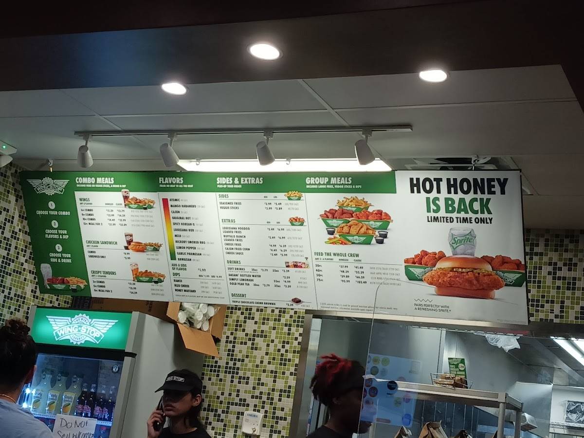 Menu at Wingstop restaurant, Naranja