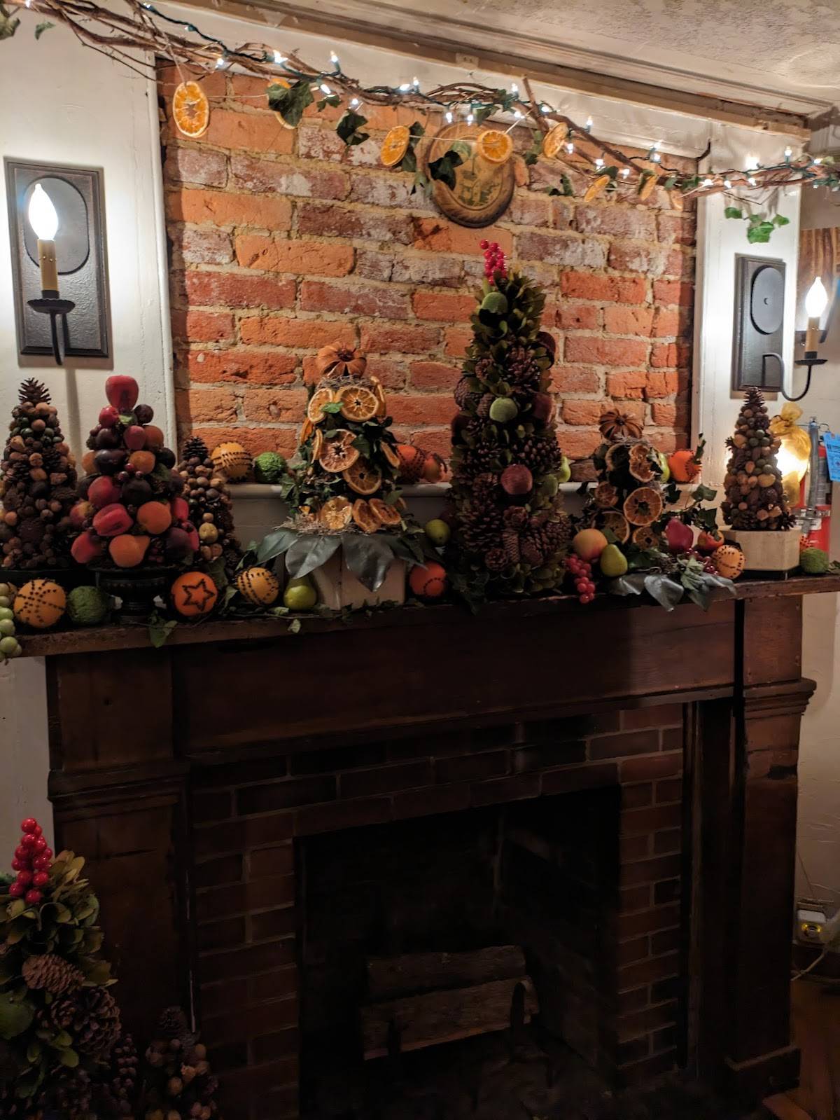 Menu at Ye Olde Centerton Inn restaurant, Pittsgrove Township