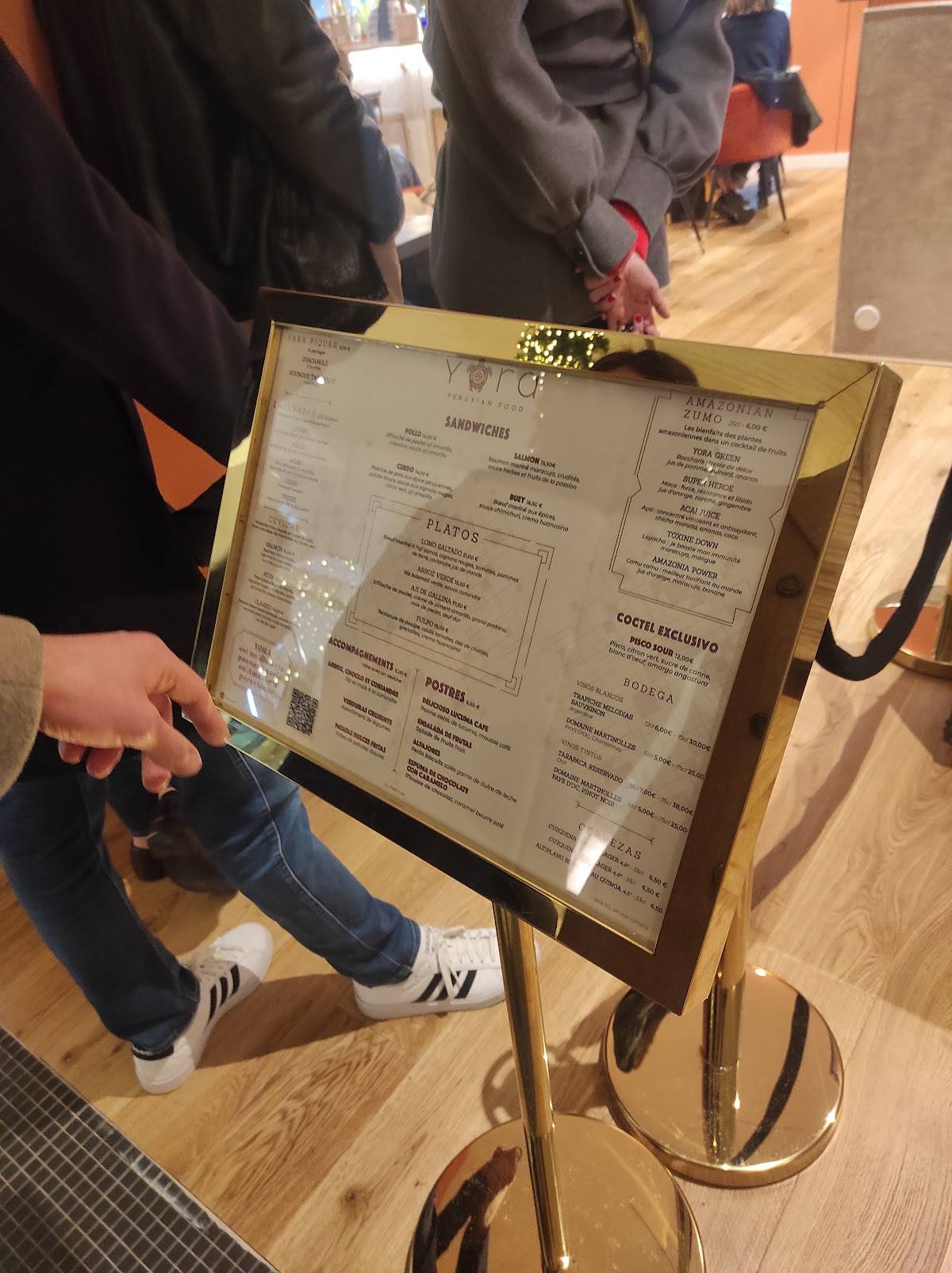 Menu au Yora péruvien and japonaise food restaurant, Paris, 35 Bd Haussmann