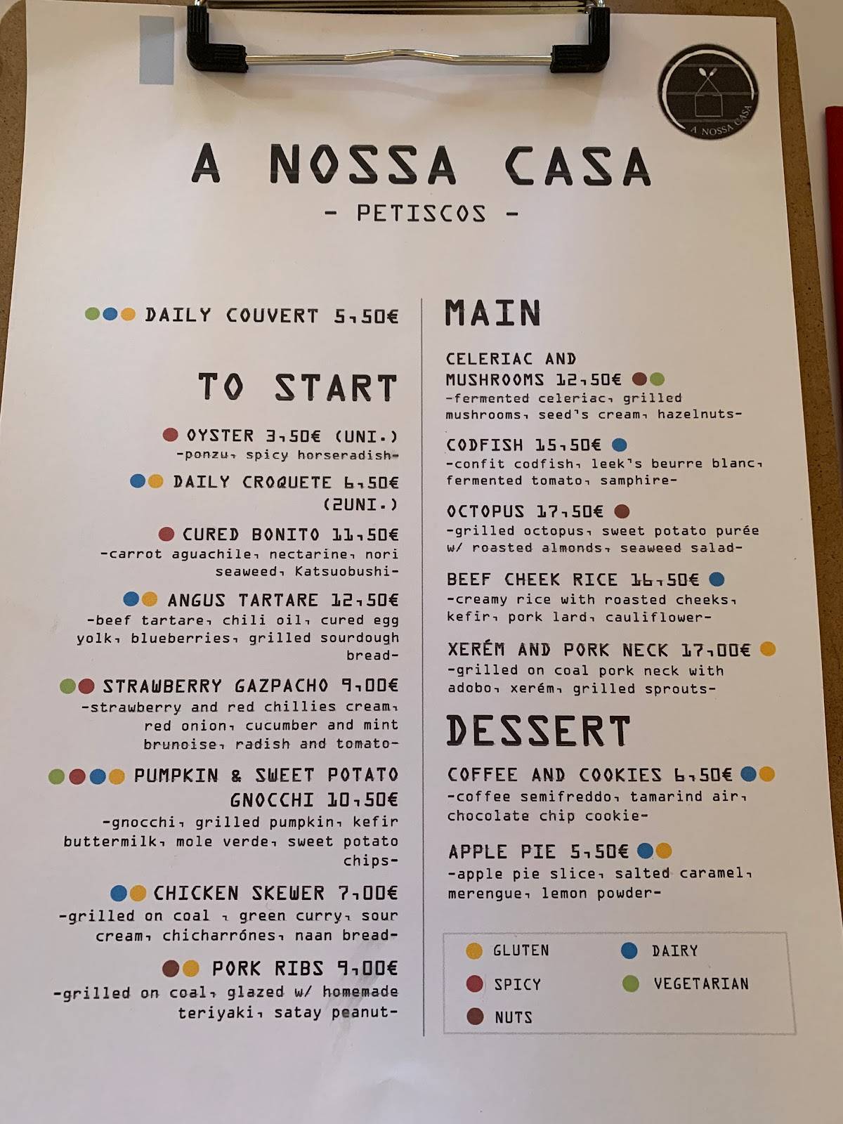 Menu at A Nossa Casa restaurant, Lisbon, R. da Atalaia 31