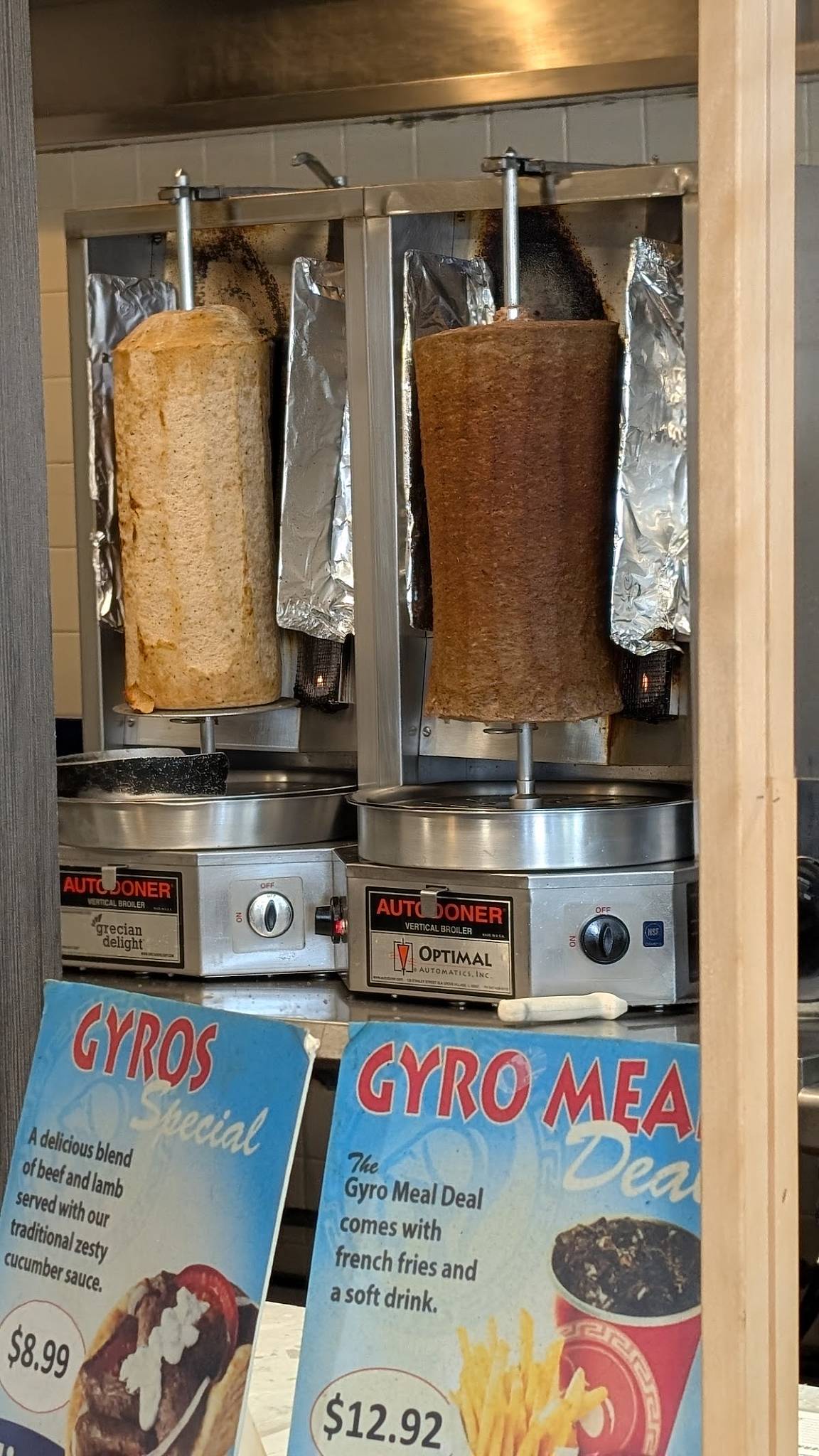 Carta del restaurante Ali Baba's King of Gyros, West St. Paul