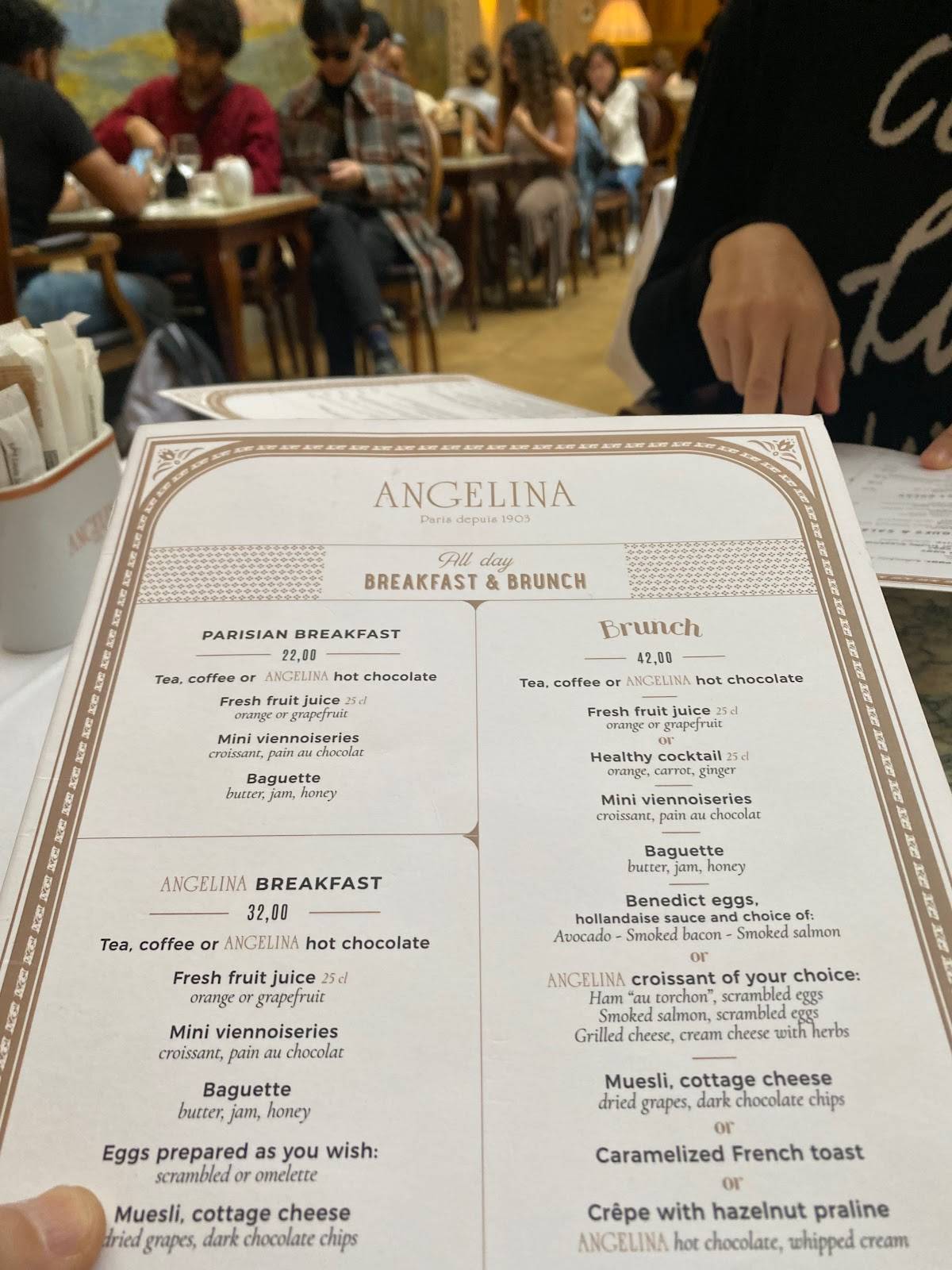 Menu au Angelina Paris restaurant, Paris, 226 Rue de Rivoli