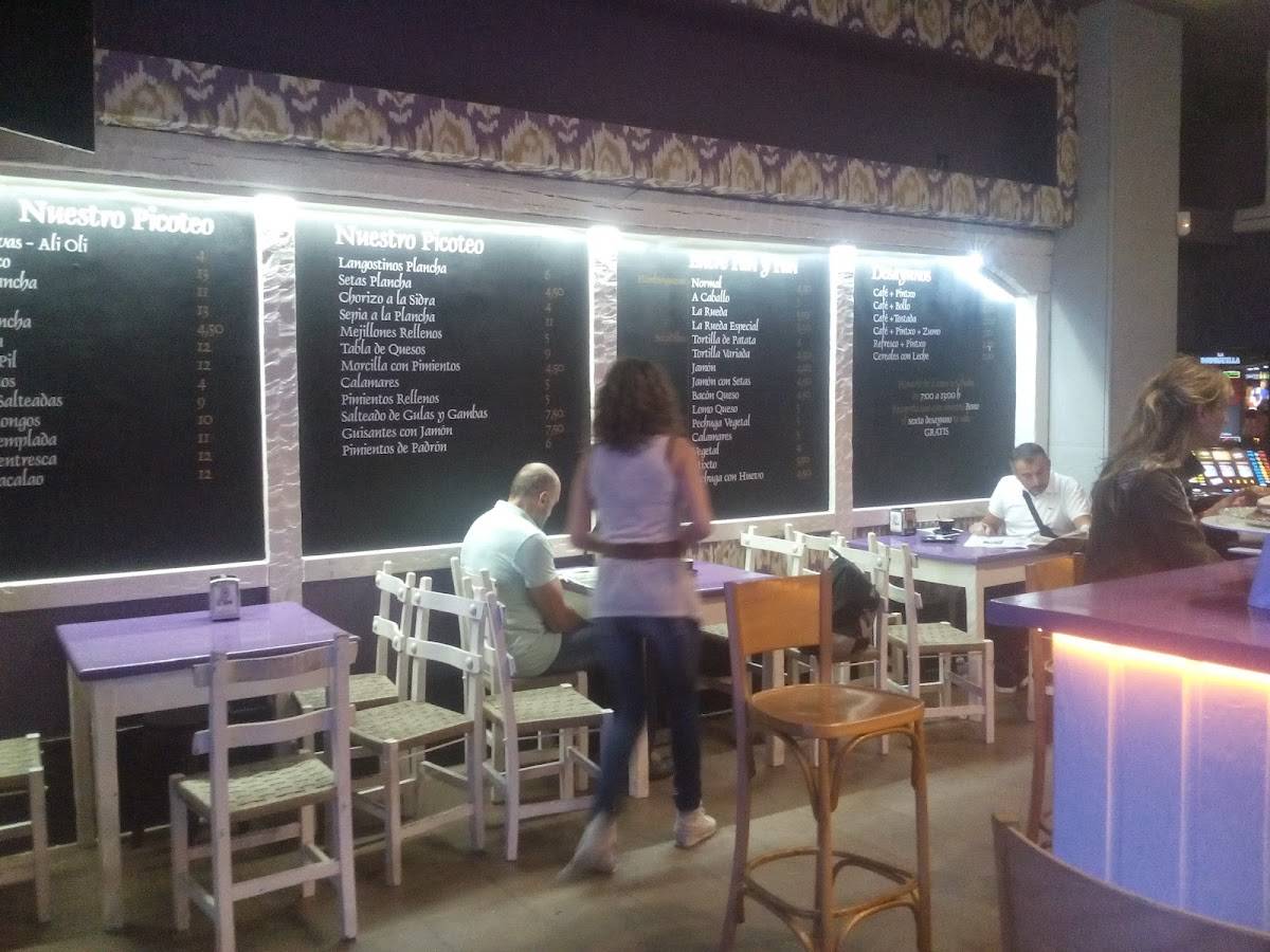 Carta de Bar La Rueda de Bilbao -basque food-, Bilbao