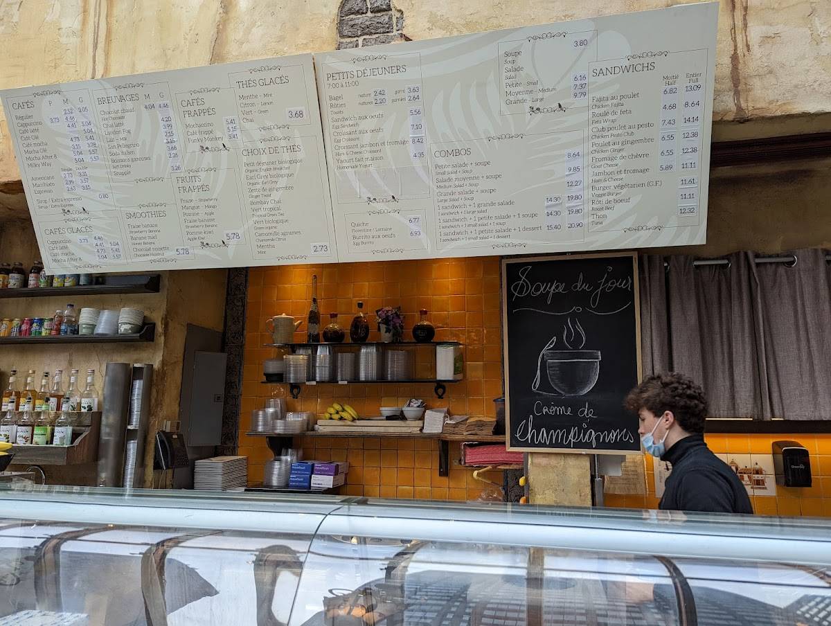 Menu at Café Castel - Déjeuner Diner - Sandwiches Salads - Smoothies ...
