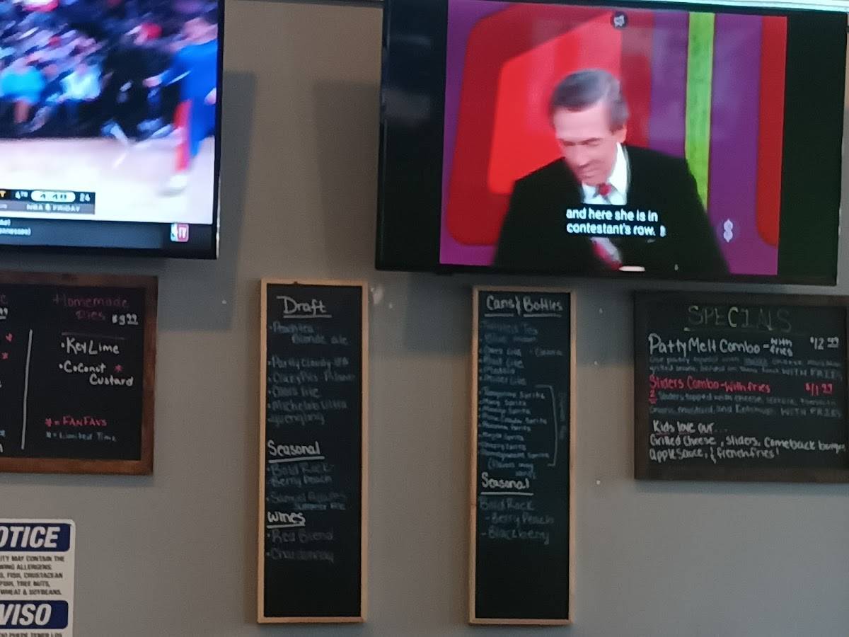 Menu at Comeback Burger restaurant, Petersburg