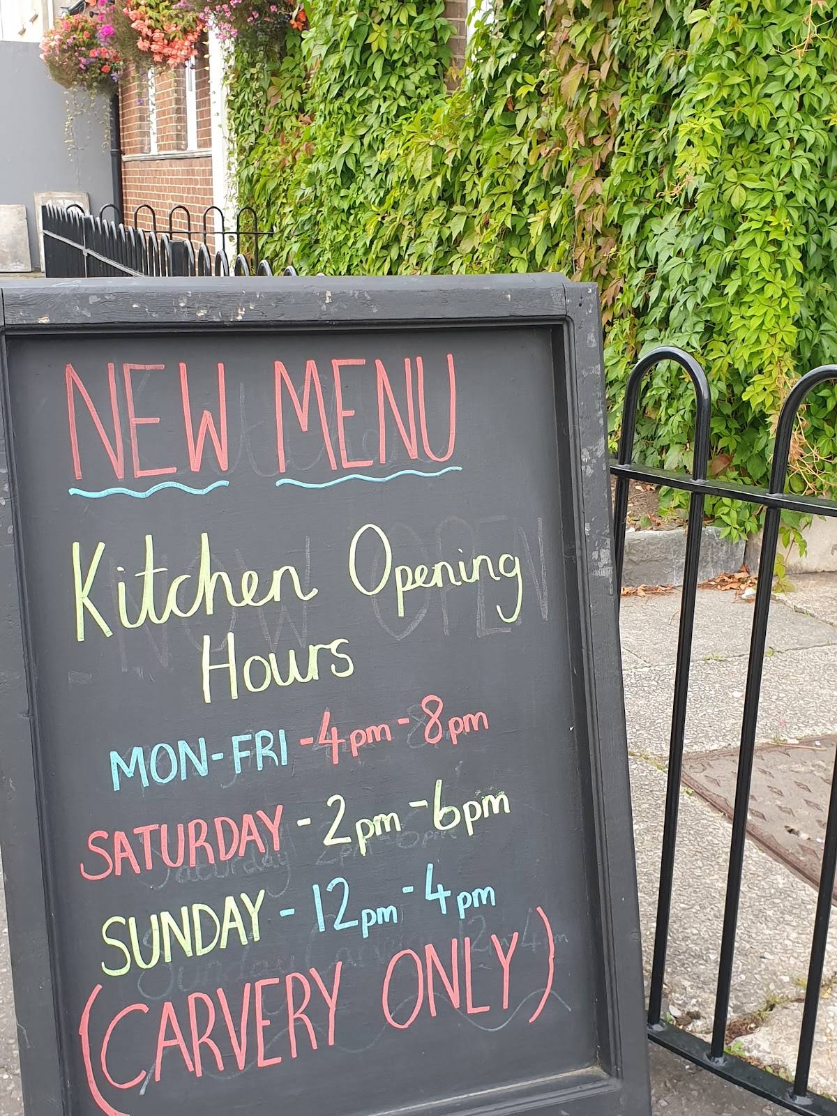 Menu at Crofts Hotel pub & bar, Cardiff, Crofts Hotel