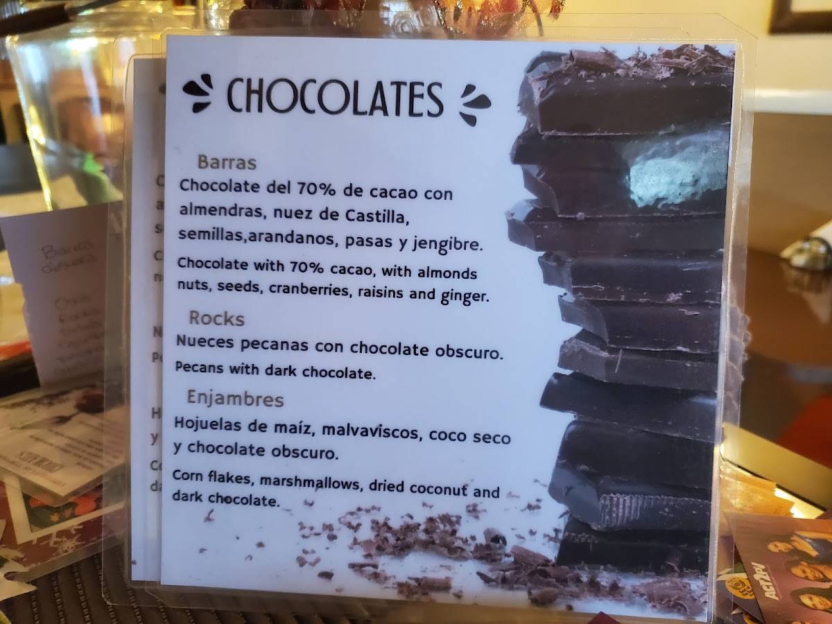 Menu at Greasy Gourmet restaurant, Puerto Vallarta, Lázaro Cárdenas 534