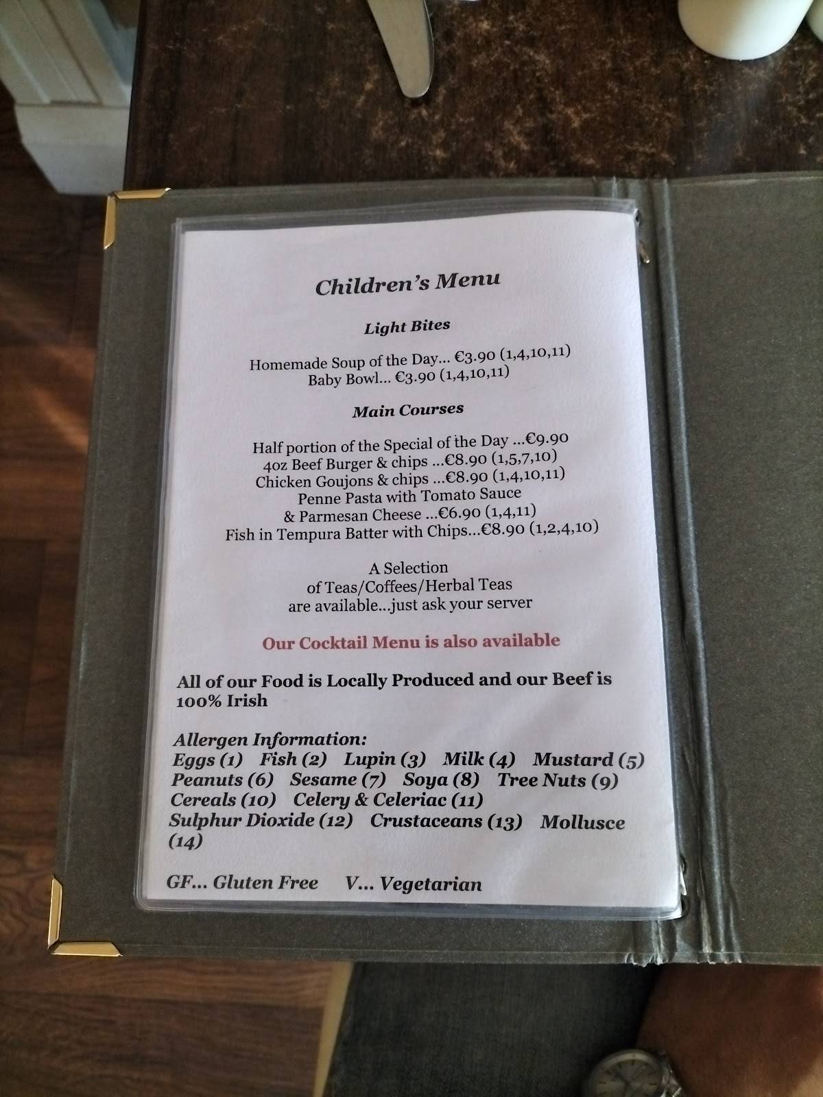 Menu at Griffin's Bar & Restaurant, Castlemaine, The Village