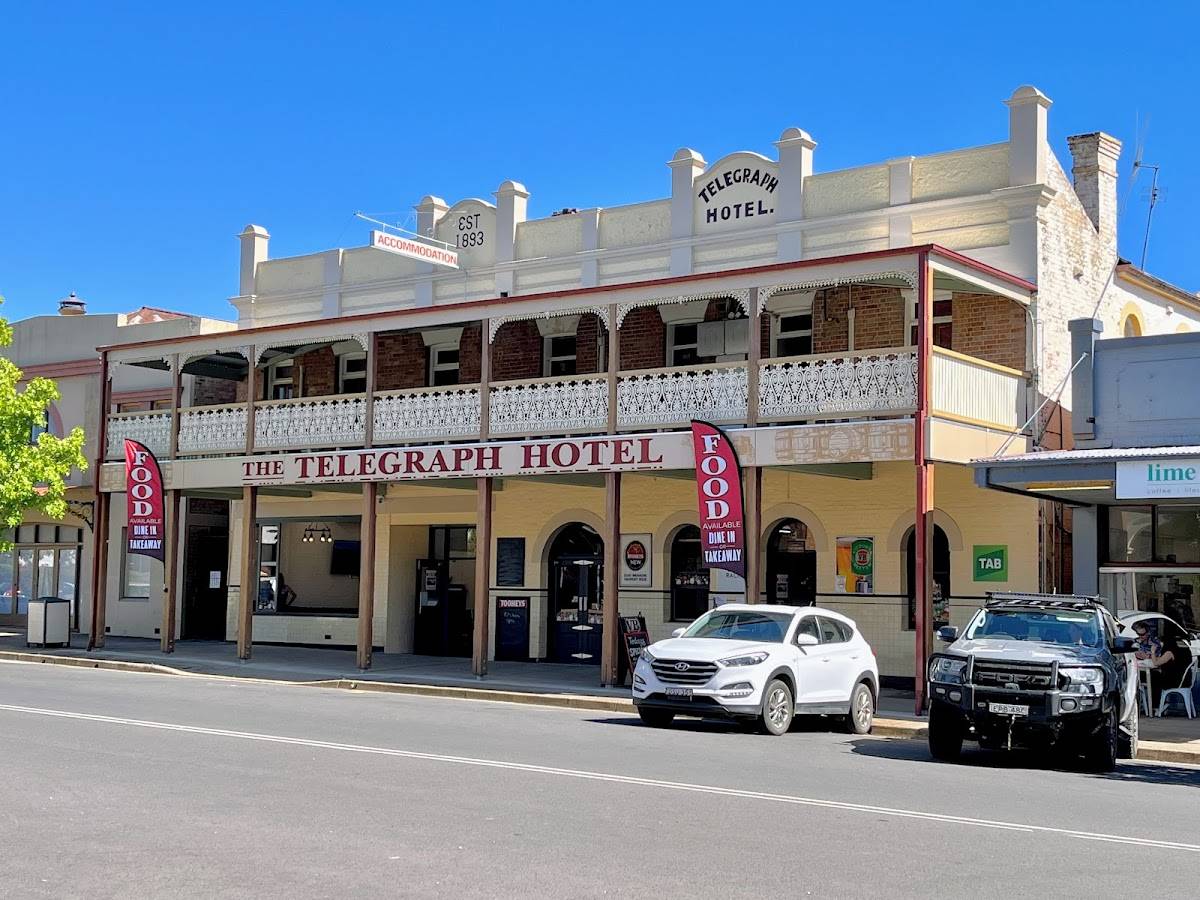 Menu at Telegraph Hotel pub & bar, Molong, 53 Bank St