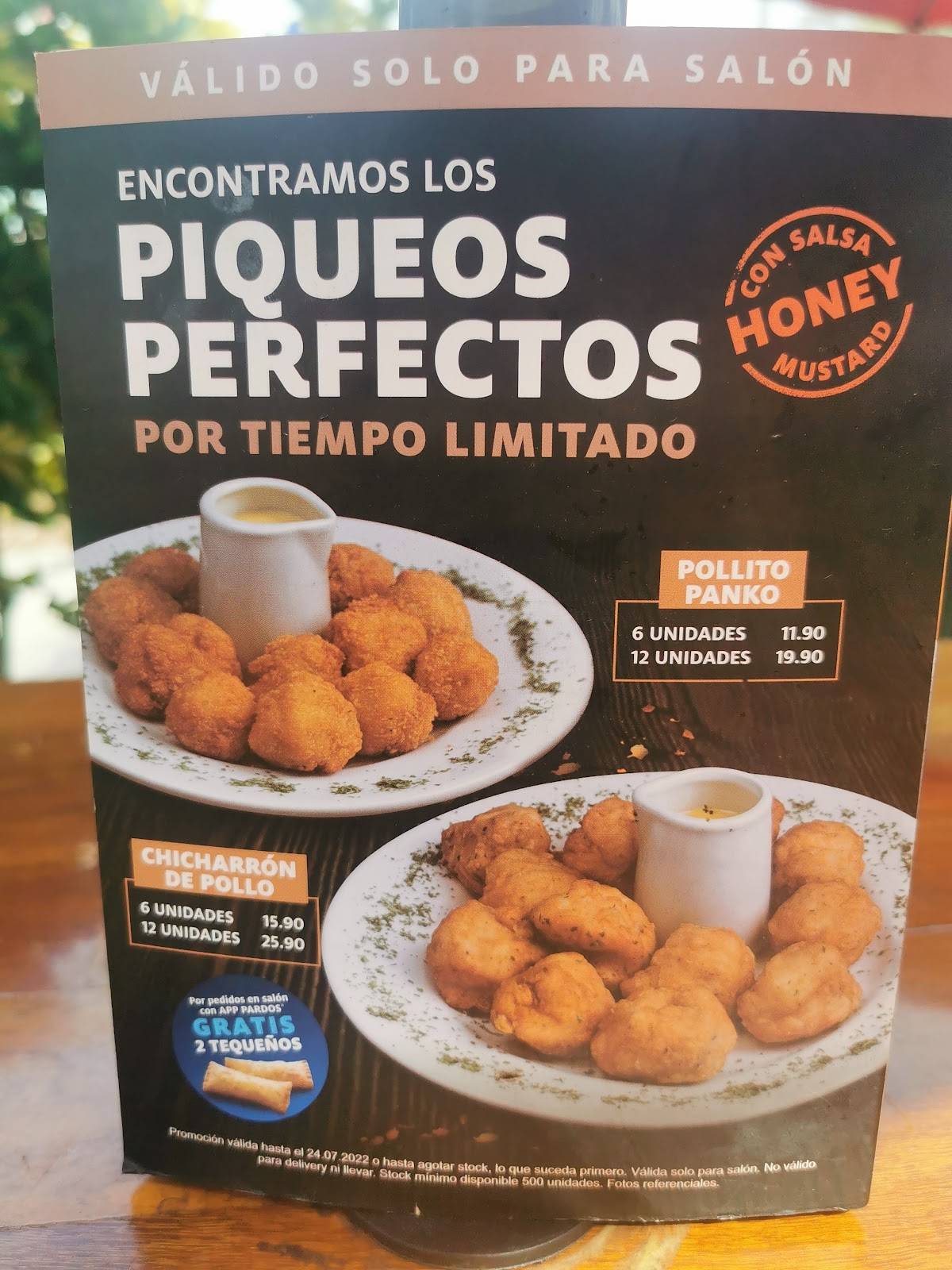 Menu at Pardos Chicken restaurant, Miraflores, Av. Sta. Cruz 898