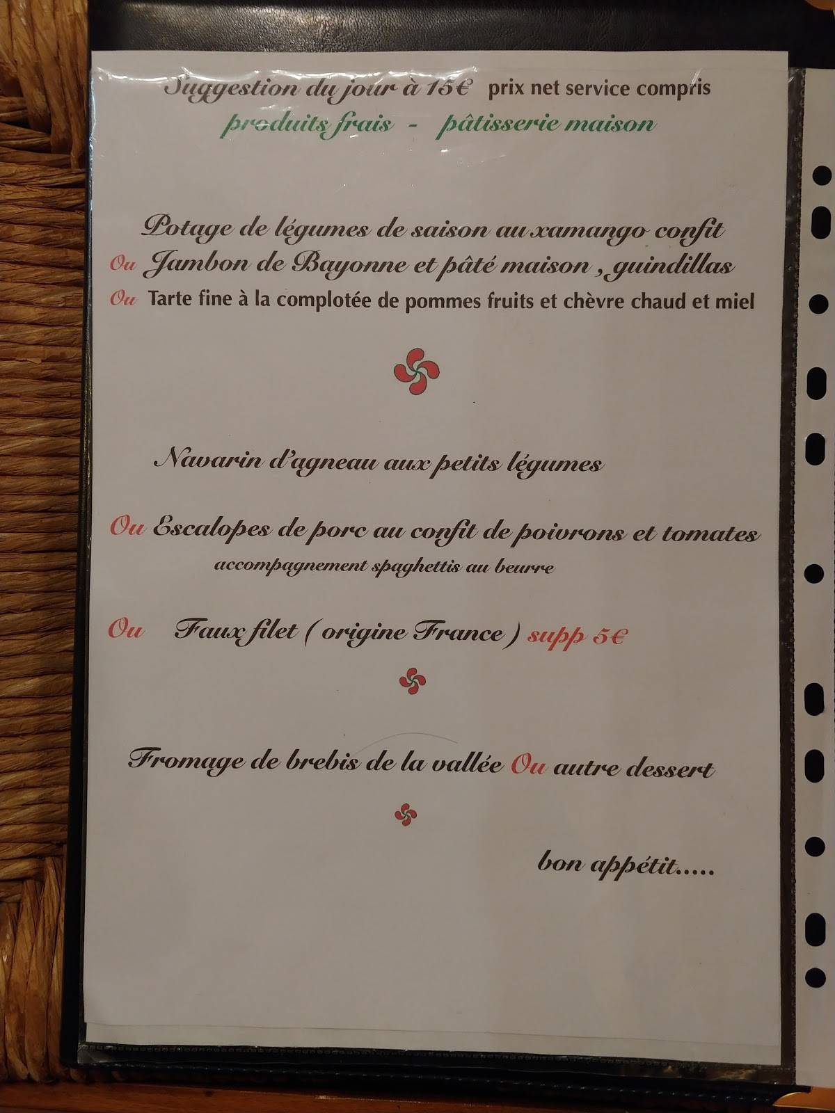 Menu au Restaurant Les Pyrénées Tardets Sorholus, Tardets-Sorholus