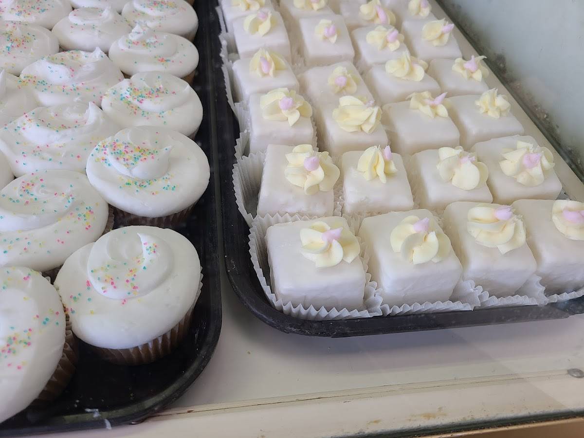 Menu at Rolen's Bakery, Dothan