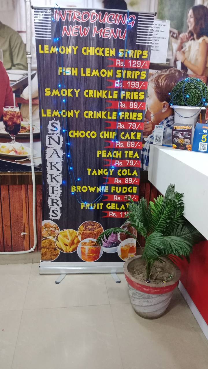 Menu at Snakkers, Zira
