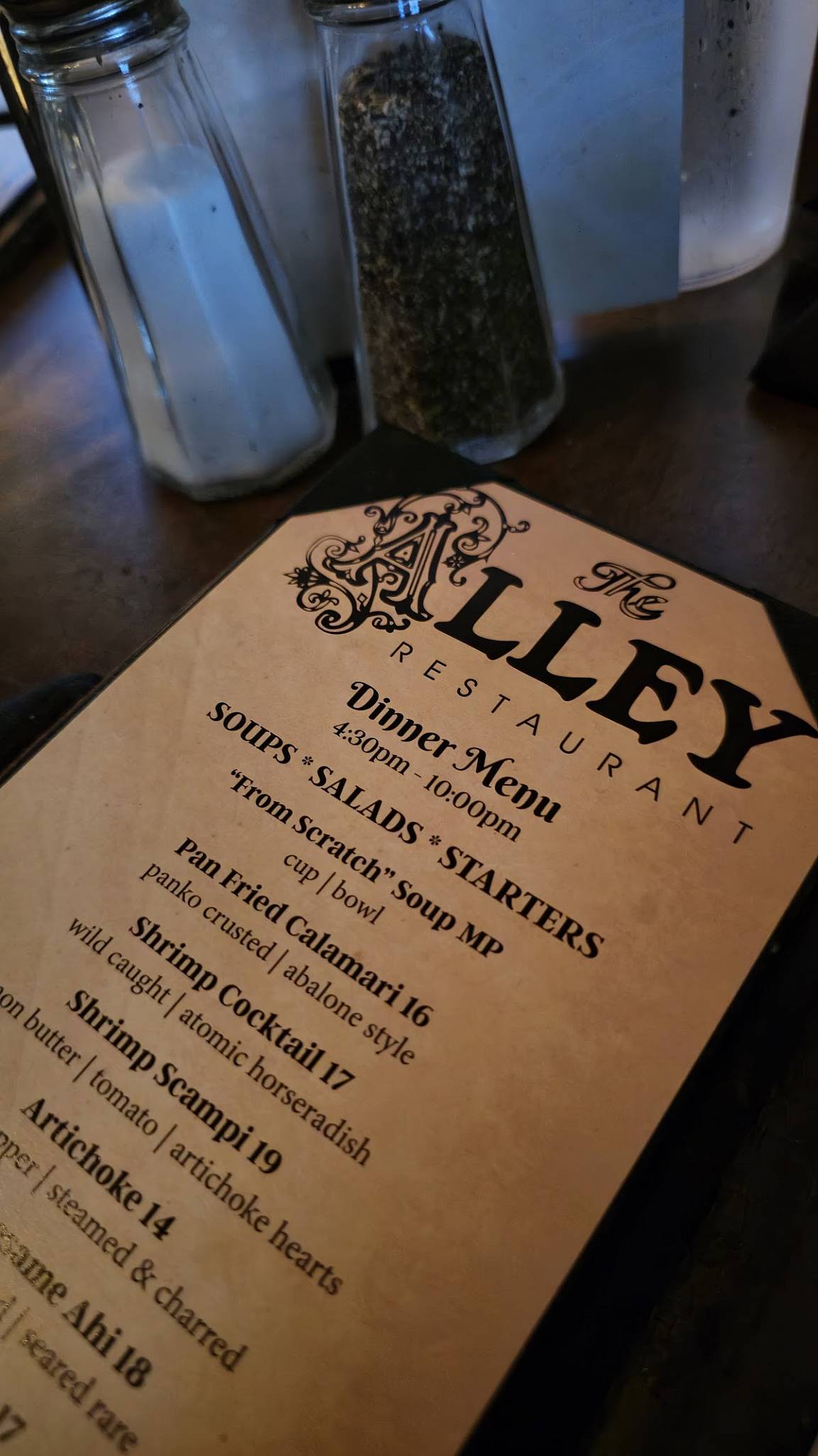 Carta de The Alley Restaurant & Bar, Newport Beach, West Coast Hwy