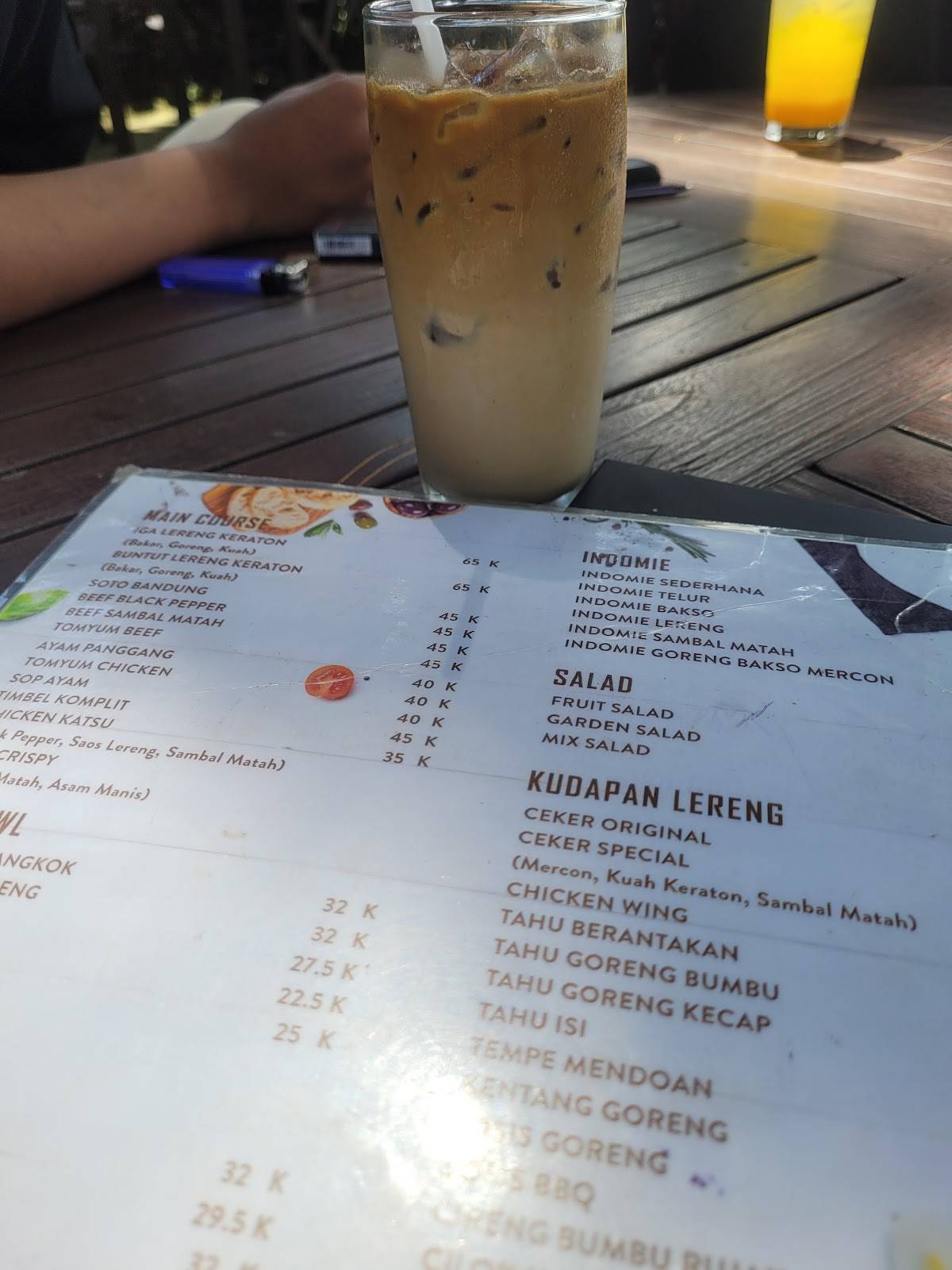 Menu at waroeng lereng keraton restaurant, Bandung
